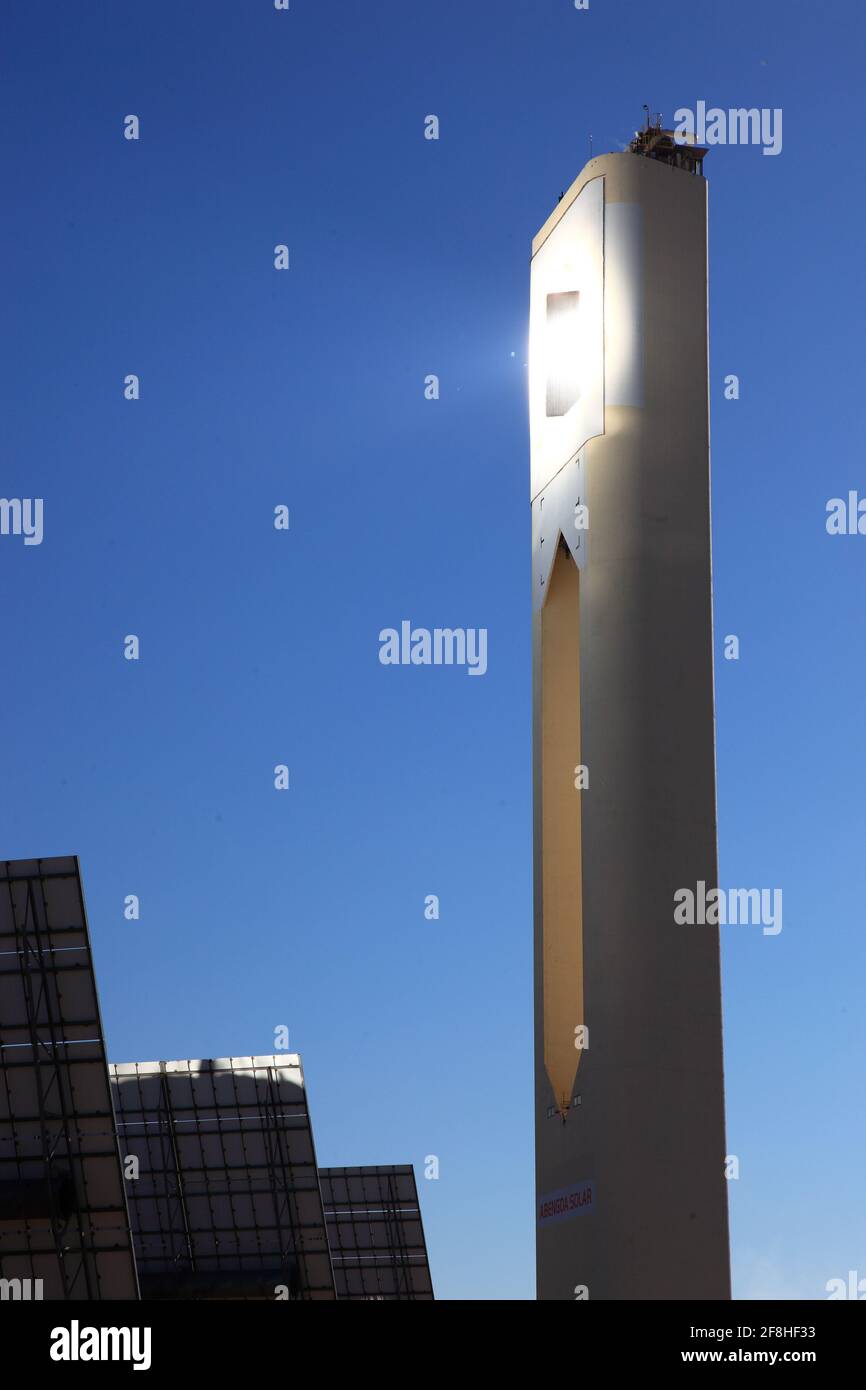 PS10 Solar Power Plant, Planta Solar 10, is the world's first ...