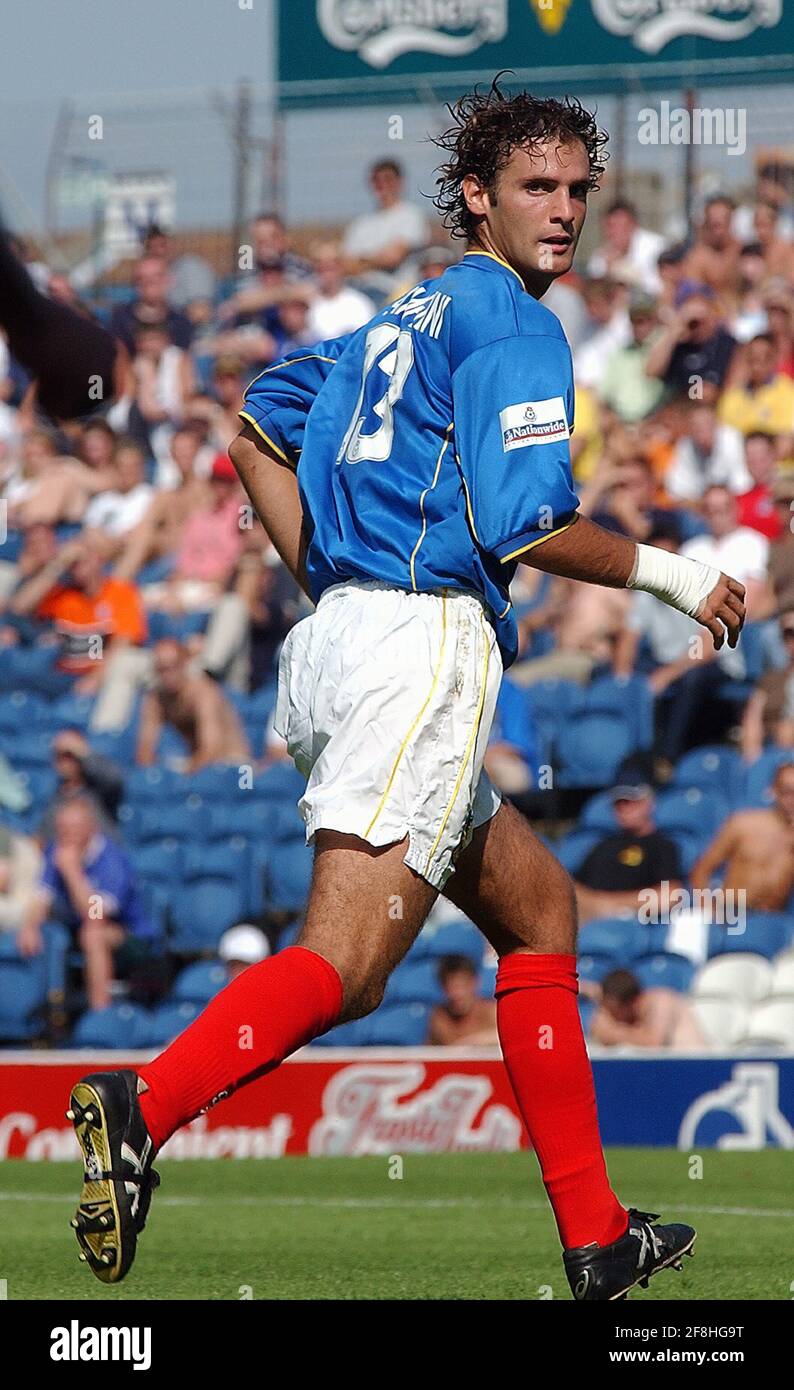 Mike walker 2001 hi-res stock photography and images - Alamy