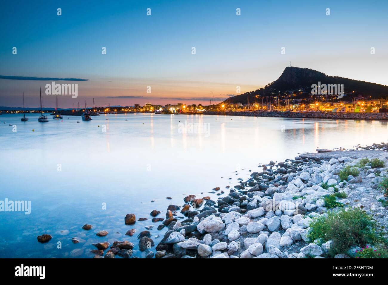 L'escala boats hi-res stock photography and images - Alamy