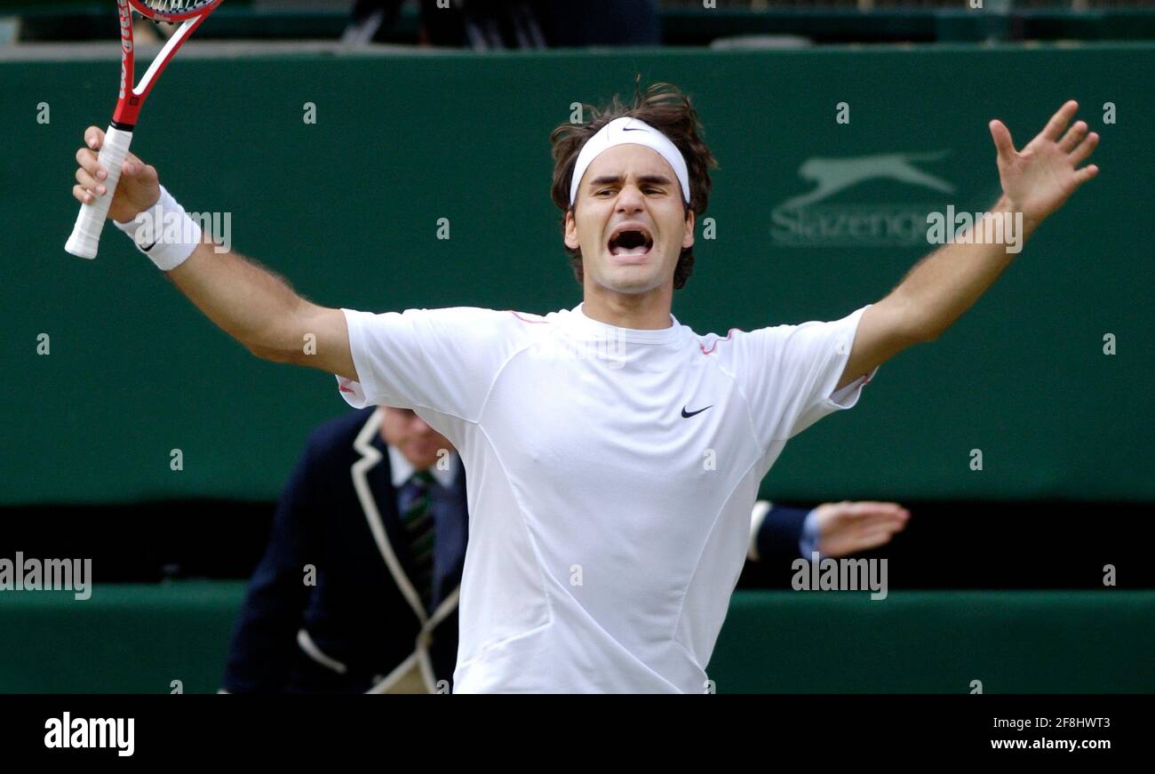 Mens final championship match hi-res stock photography and images - Alamy