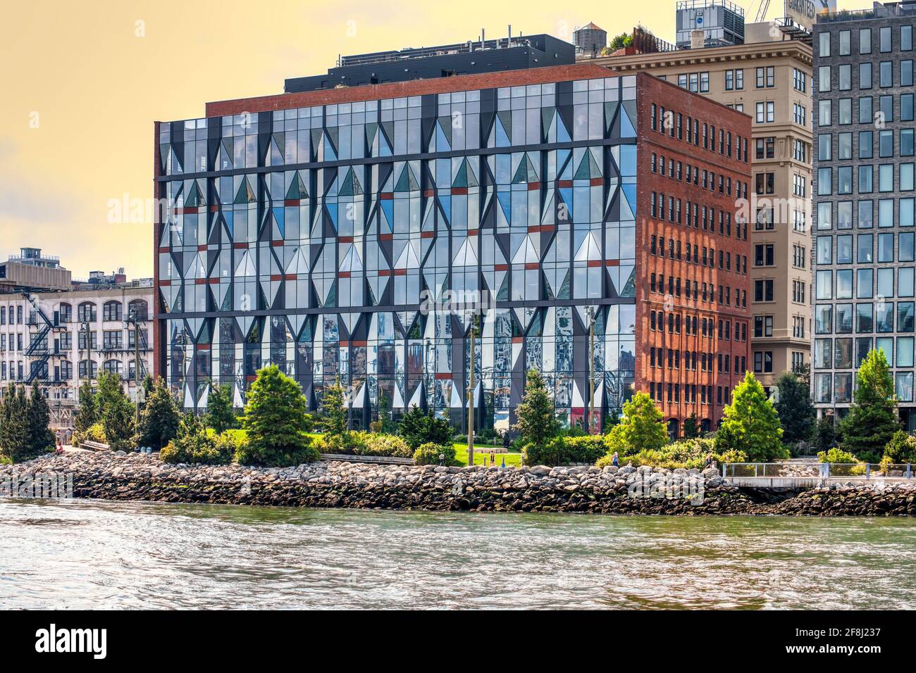 Converted warehouse hi-res stock photography and images - Alamy