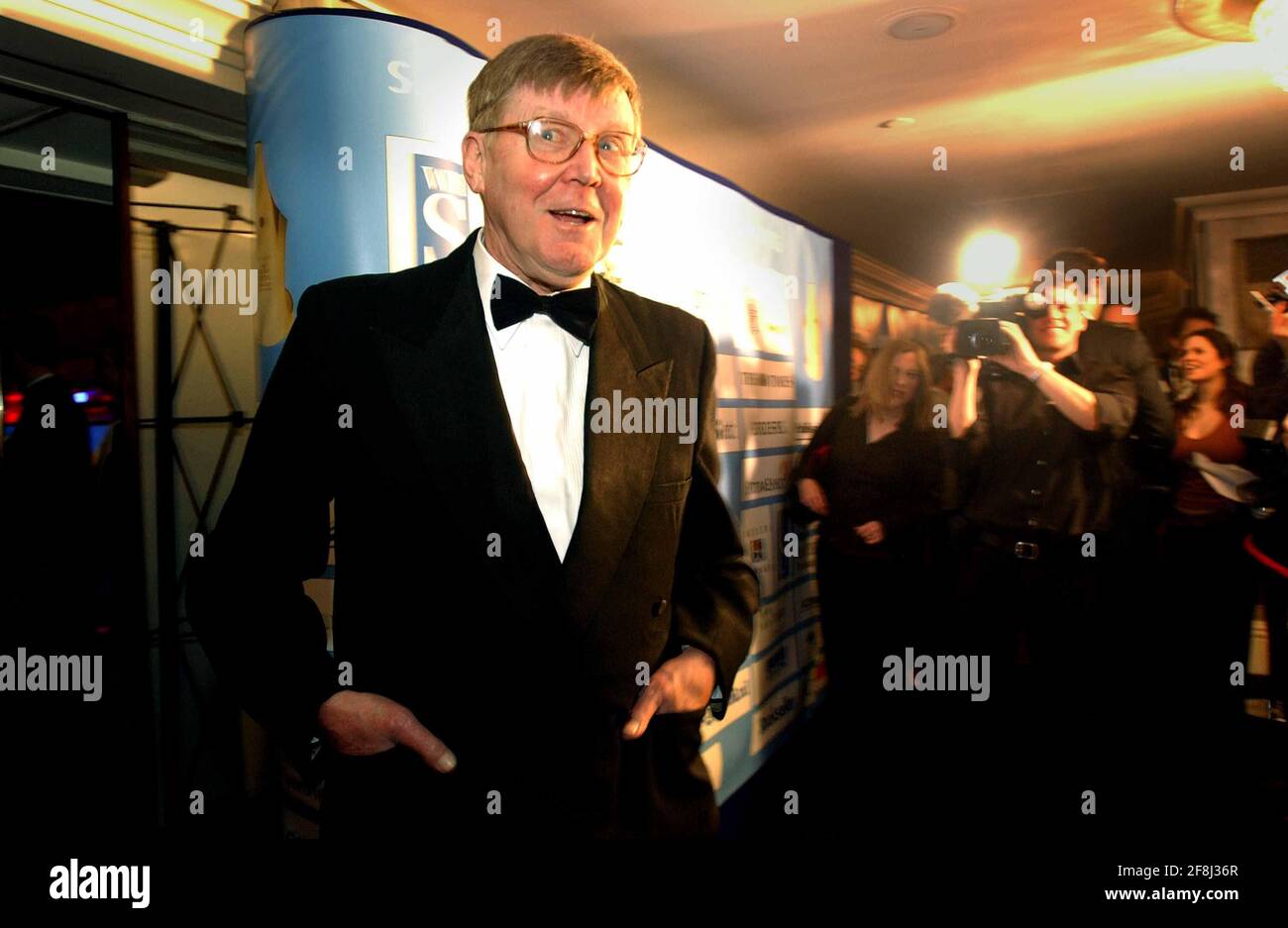 ALAN BENNETT AT THE BRITISH BOOK AWARDS,24/2/03 PILSTON Stock Photo - Alamy