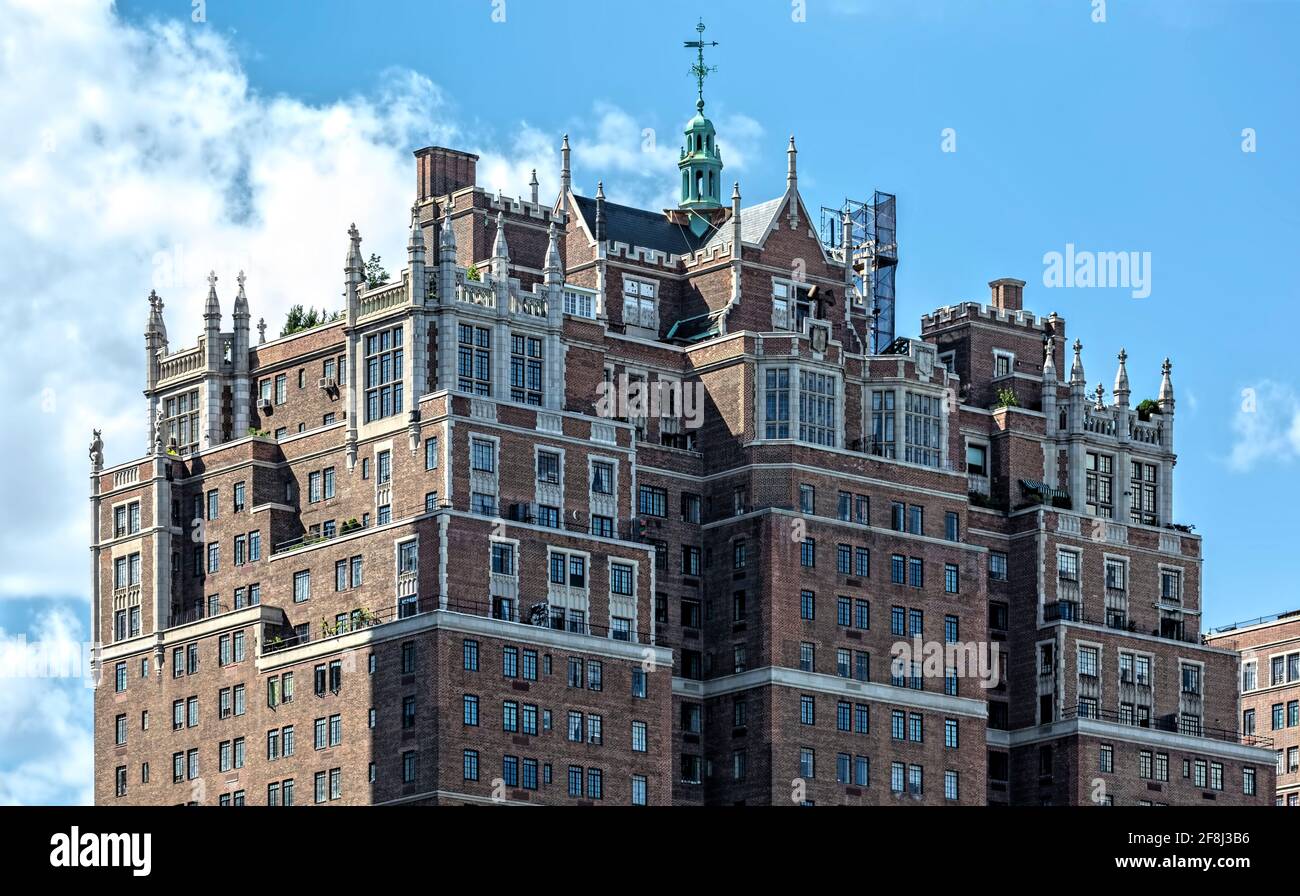 Windsor Tower, 5 Tudor City Place, the most ornate building in Fred F ...