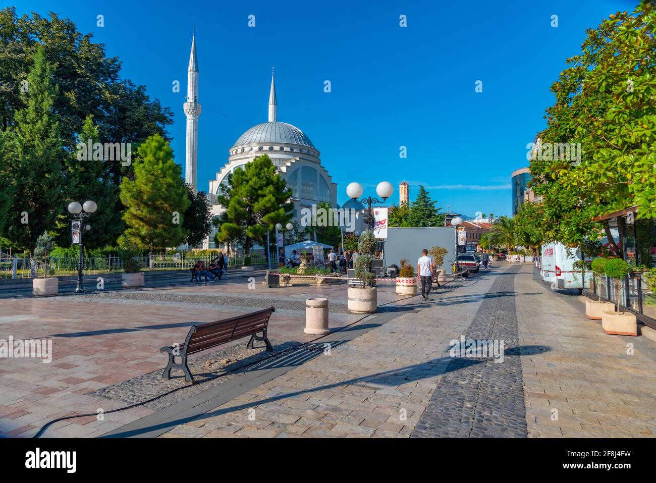 Modern kole hi-res stock photography and images - Alamy