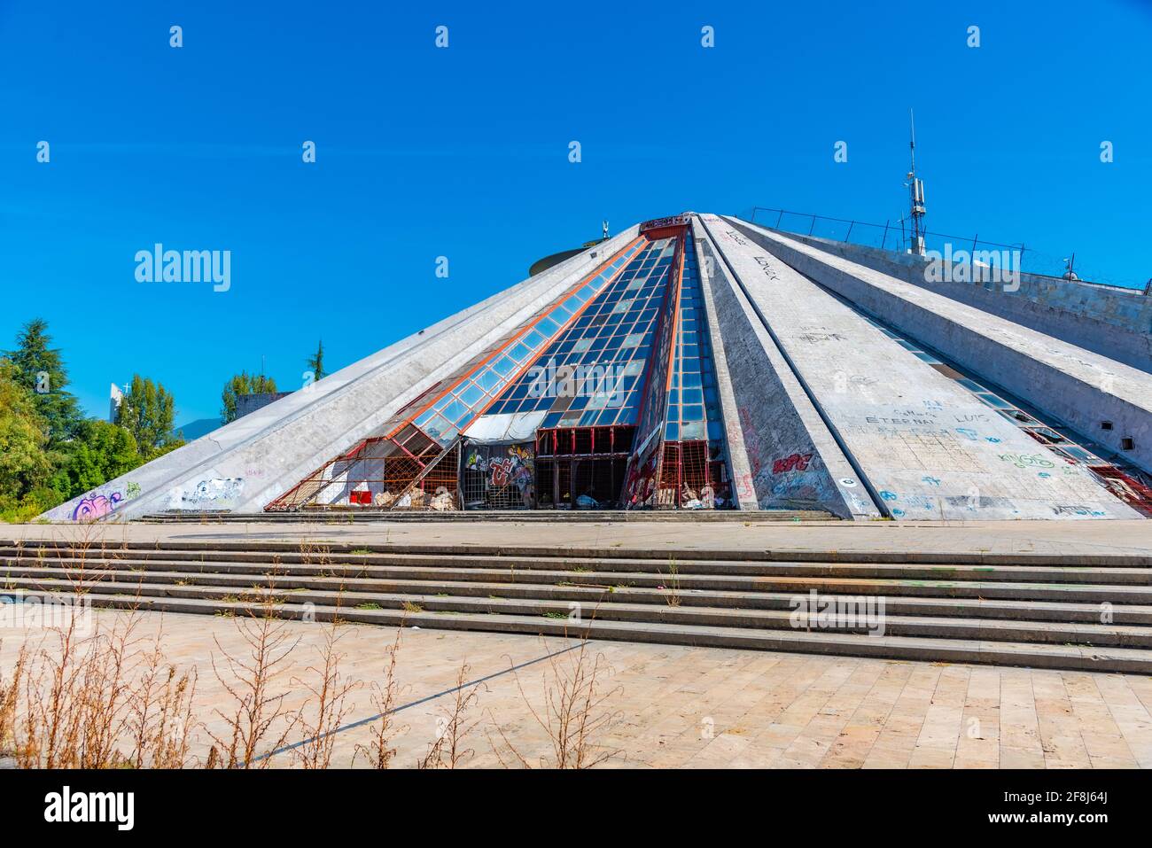 Broken pyramid hi-res stock photography and images - Alamy