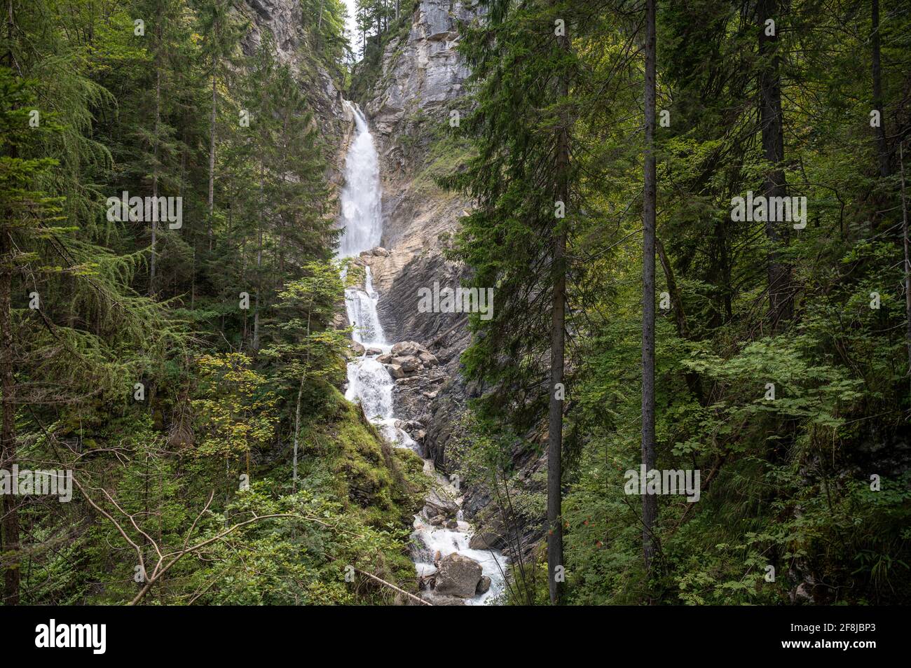 Beautiful natural waterfall falling down hi-res stock photography and ...