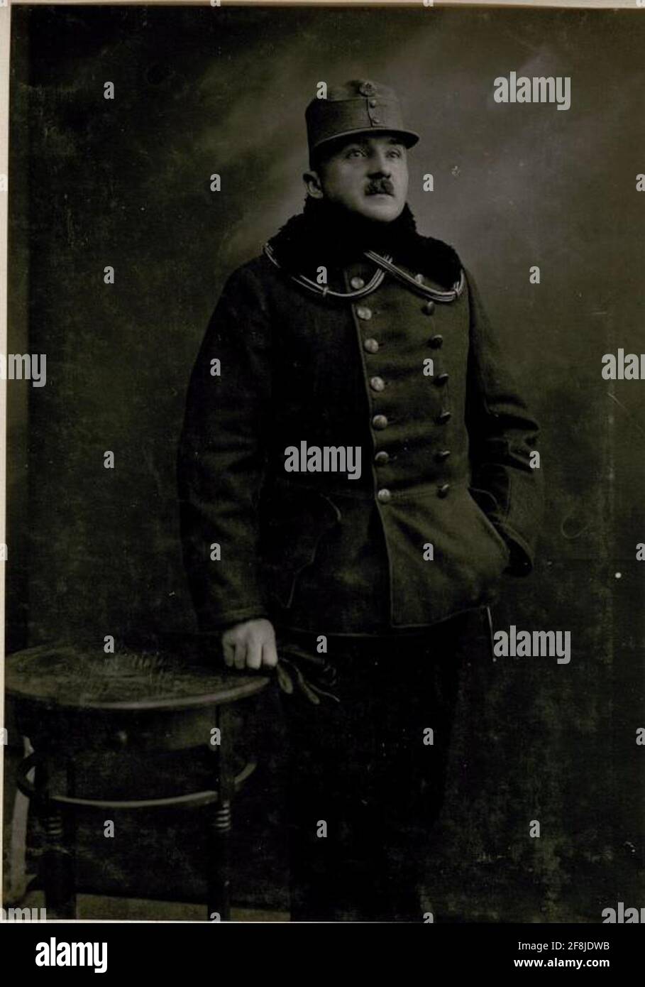 Captain military hi-res stock photography and images - Alamy