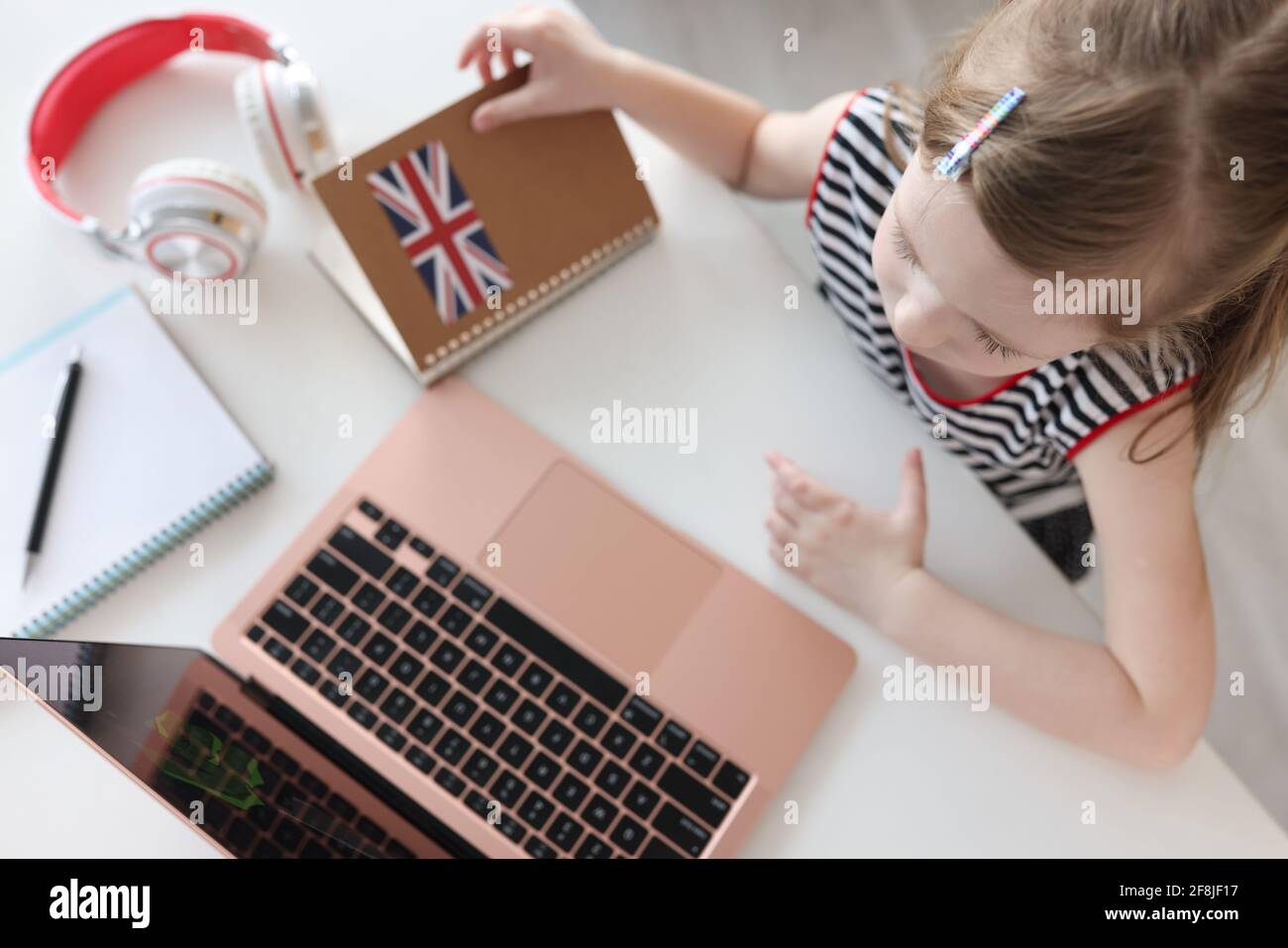 Computer learning and languages hi-res stock photography and images - Alamy