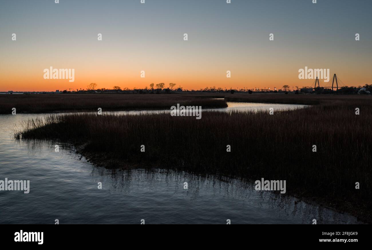 Charleston sc waterfront blue sky hi-res stock photography and images - Alamy