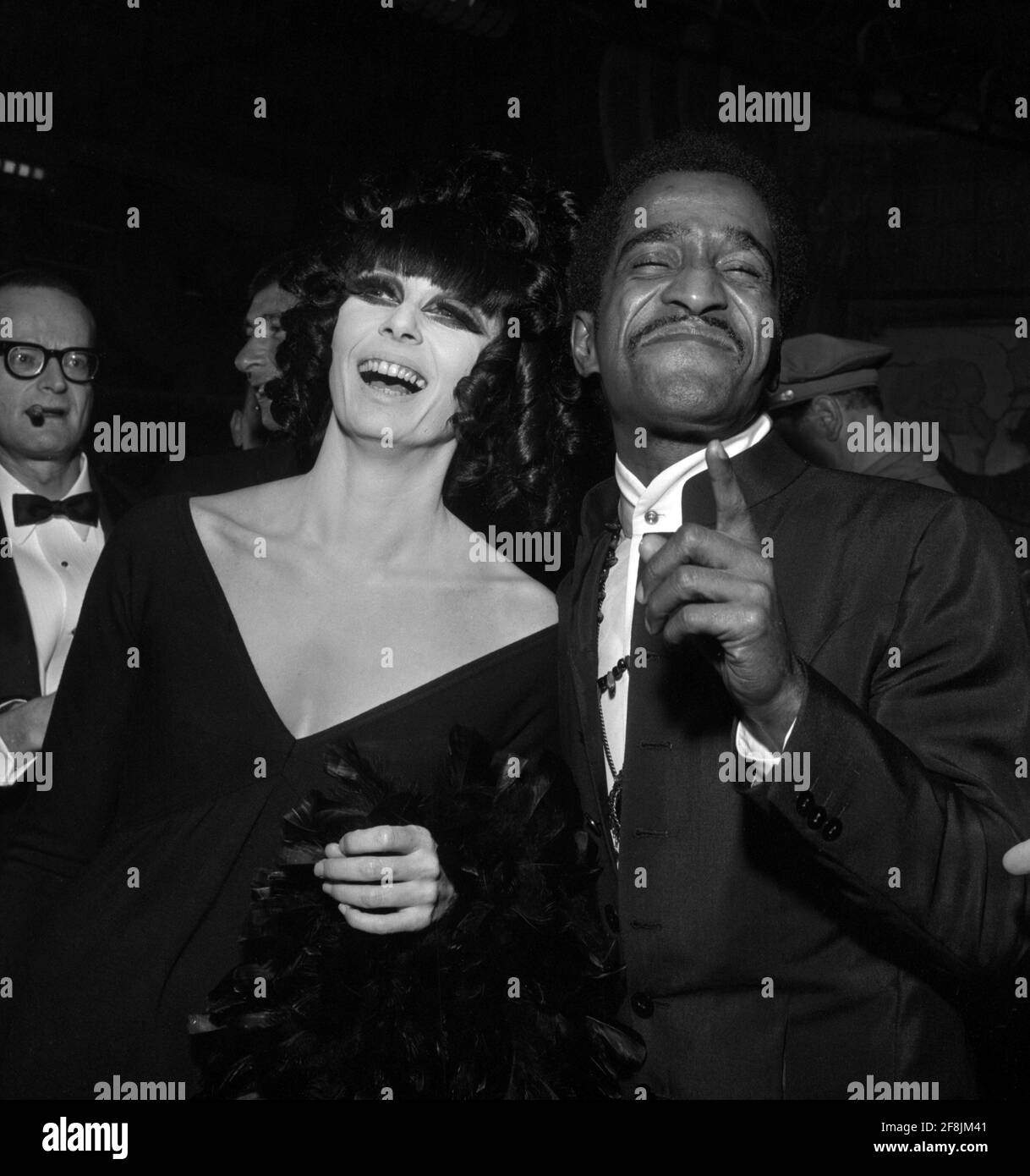Sammy davis jr 1970s hi-res stock photography and images - Alamy