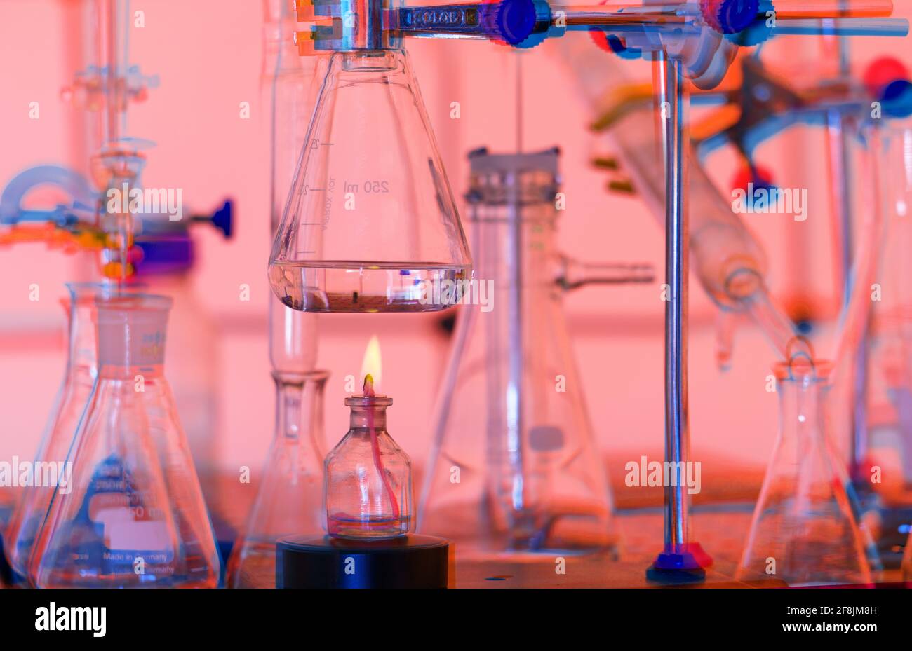Glass chemical equipment in a chemistry lab Stock Photo - Alamy