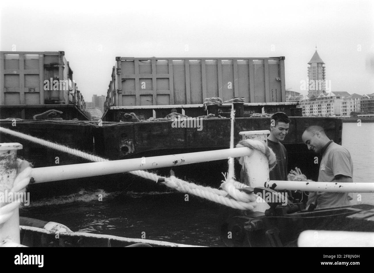 Lightermen of the River Thames working on the barges Stock Photo - Alamy