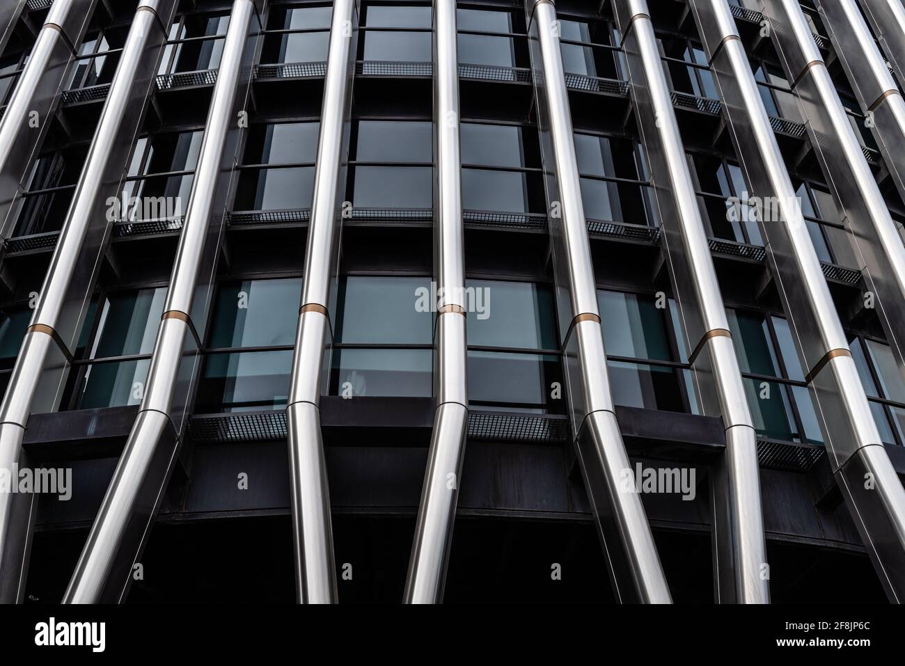 Office building madrid hi-res stock photography and images - Alamy