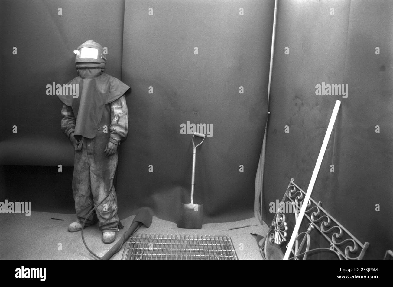 Blasting cap hi-res stock photography and images - Alamy