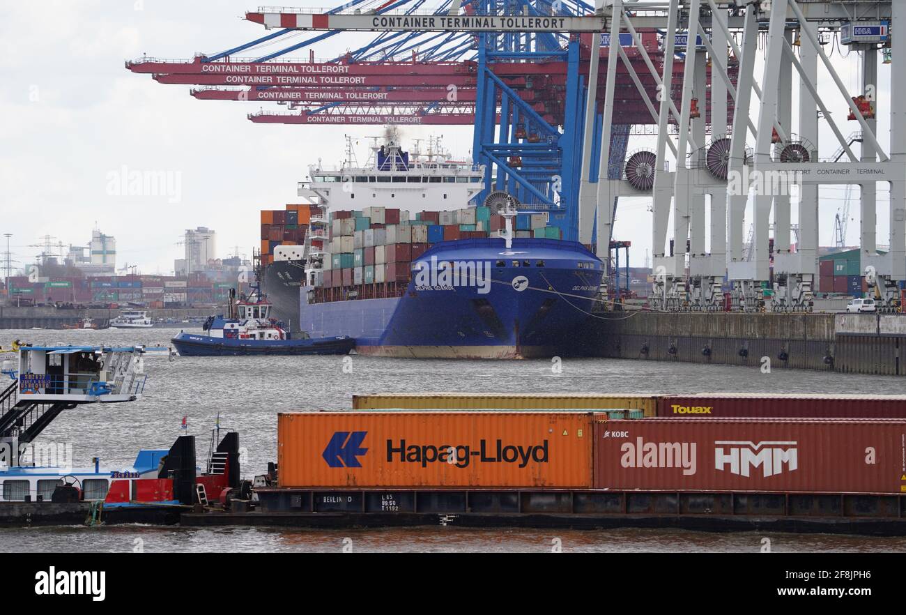 Hamburg, Germany. 14th Apr, 2021. A ship with a Hapag-Lloyd container ...