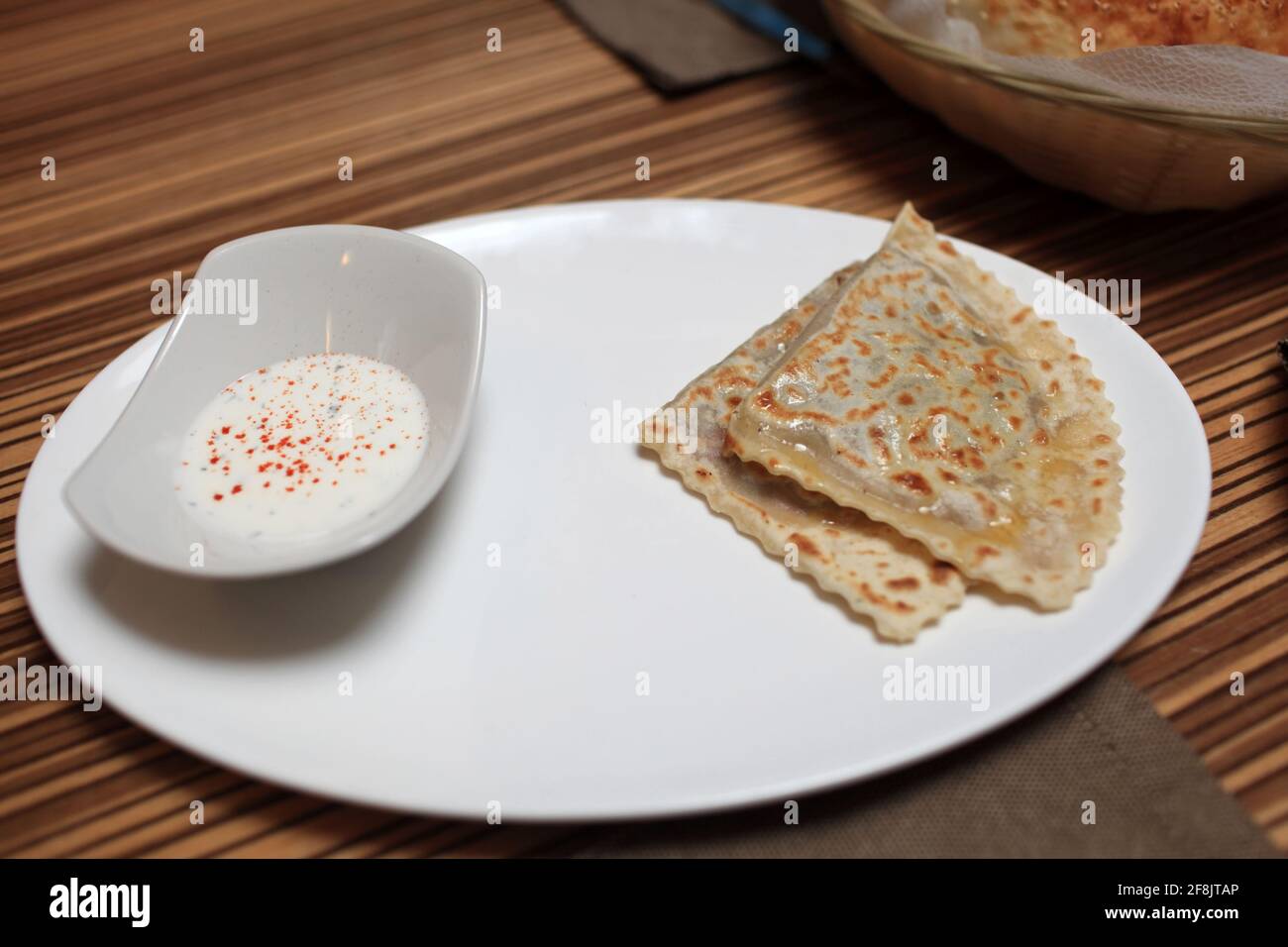 Qutab bread hi-res stock photography and images - Alamy
