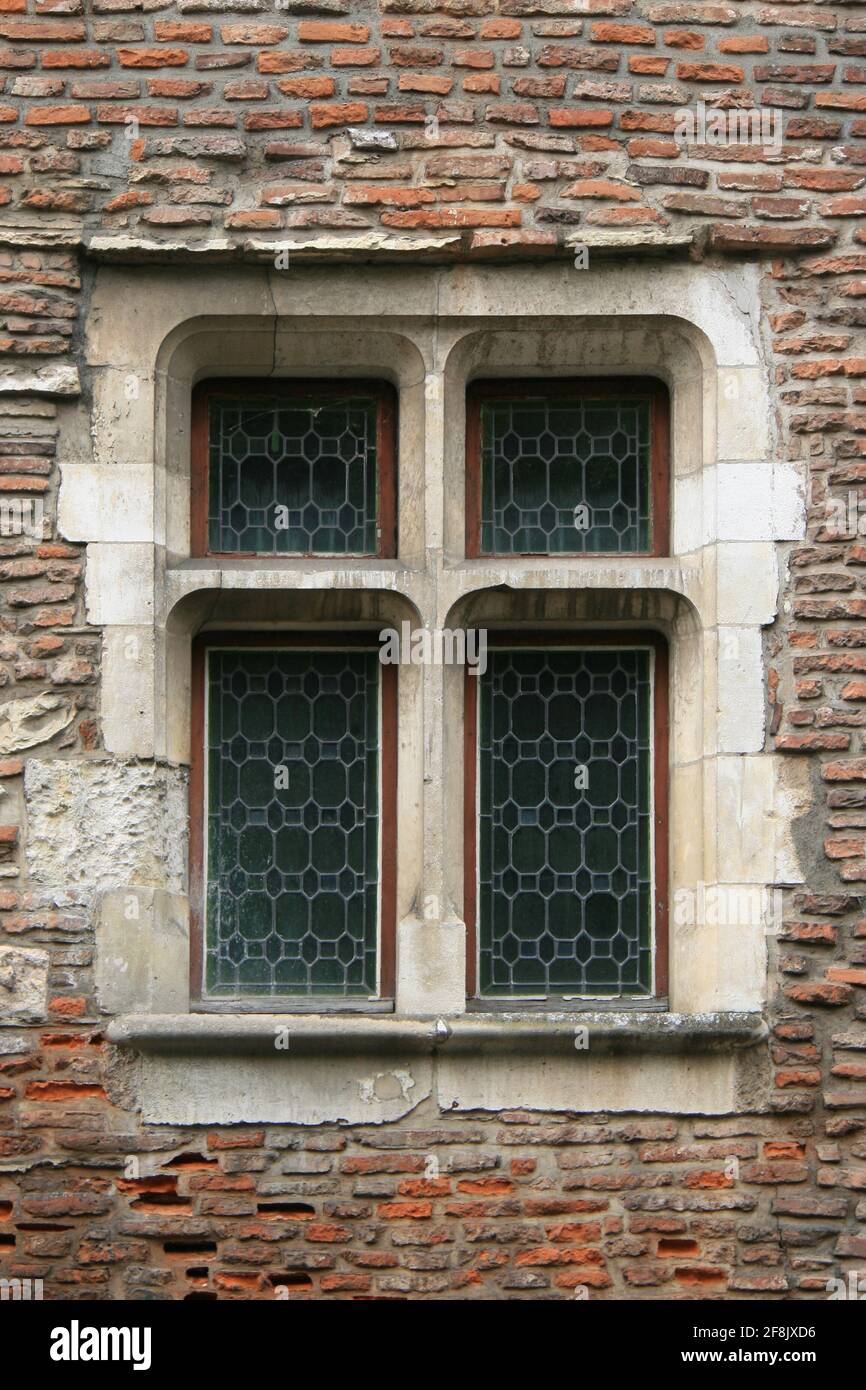 widnow of a medieval mansion in cahors in france Stock Photo - Alamy