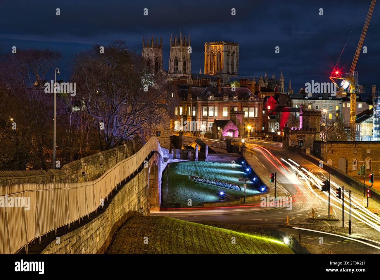 York city walls at night hi-res stock photography and images - Alamy