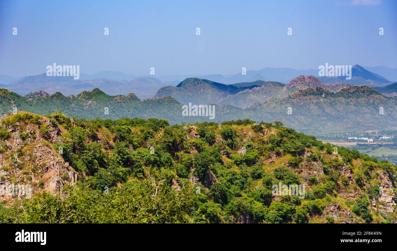 Aravalli range delhi hi-res stock photography and images - Alamy