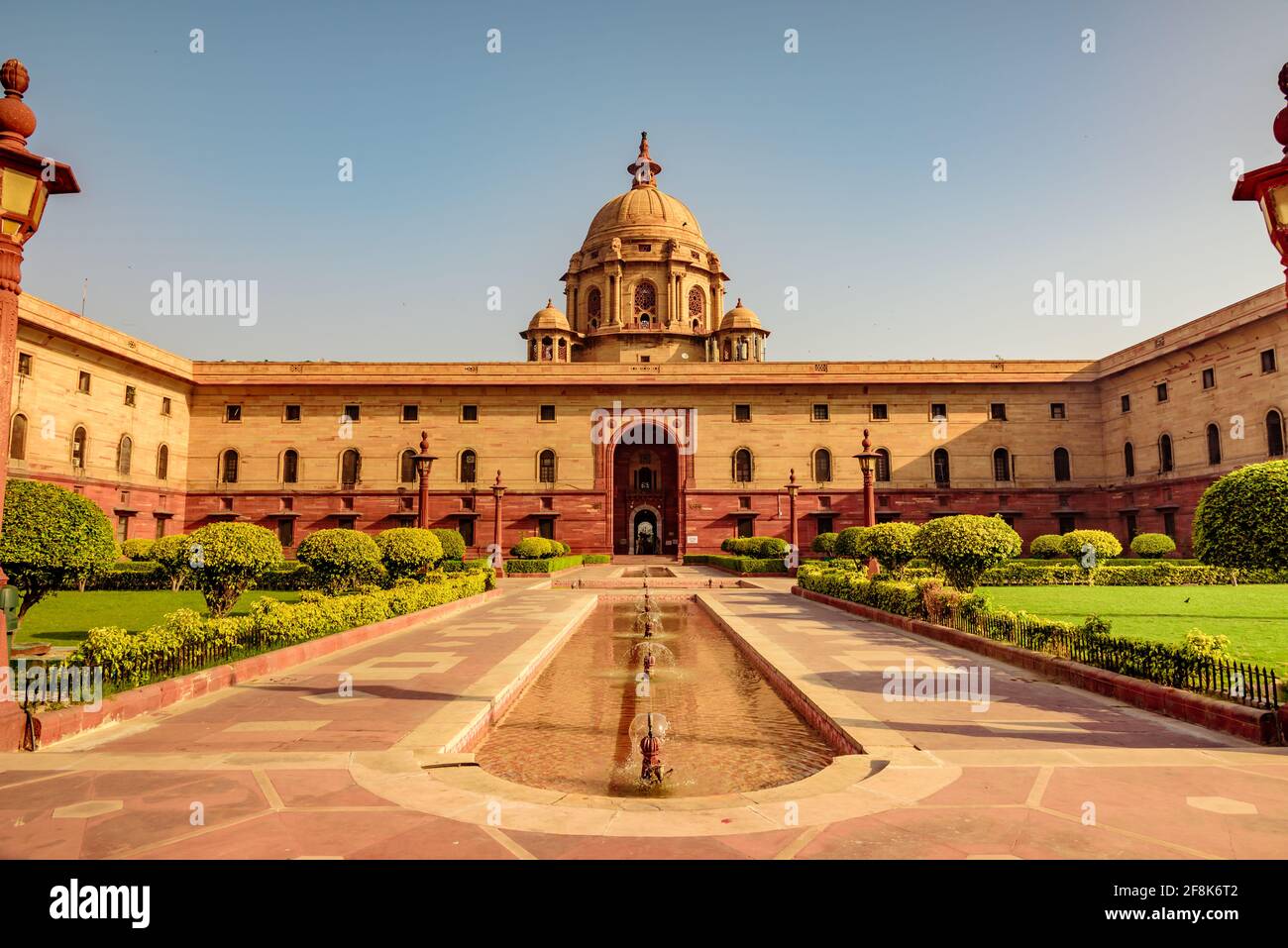 Central secretariat building india hi-res stock photography and images ...