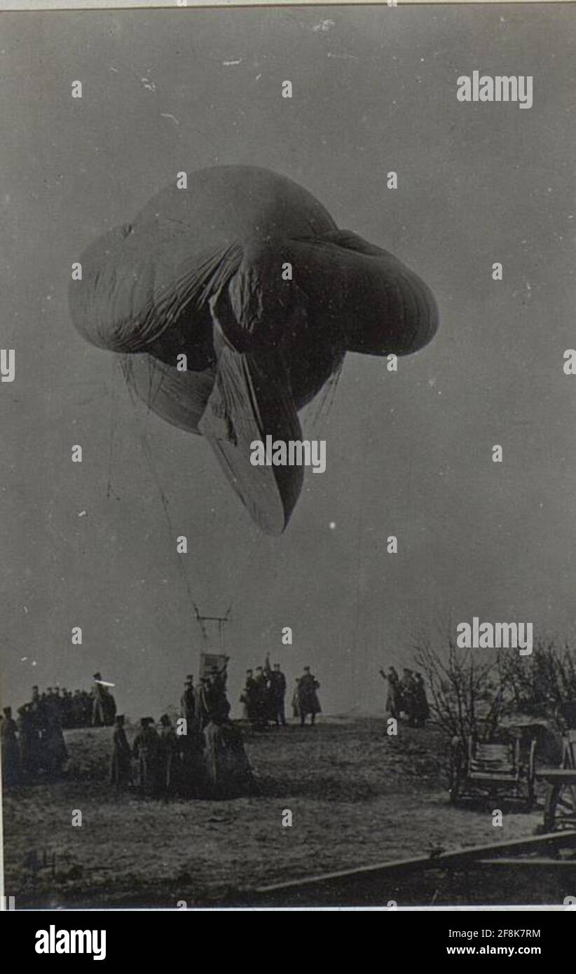 Hot air balloon 20th century hi-res stock photography and images - Alamy