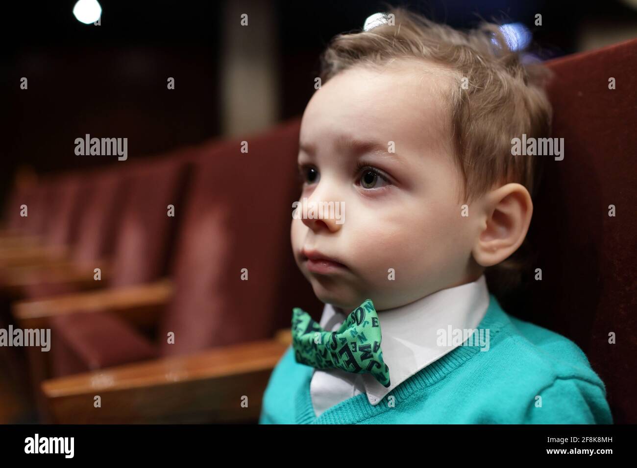 Kid listening concert hi-res stock photography and images - Alamy