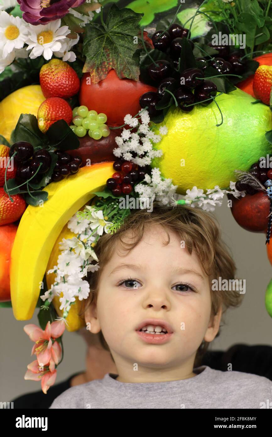 Portrait of child in a summer crown Stock Photo - Alamy