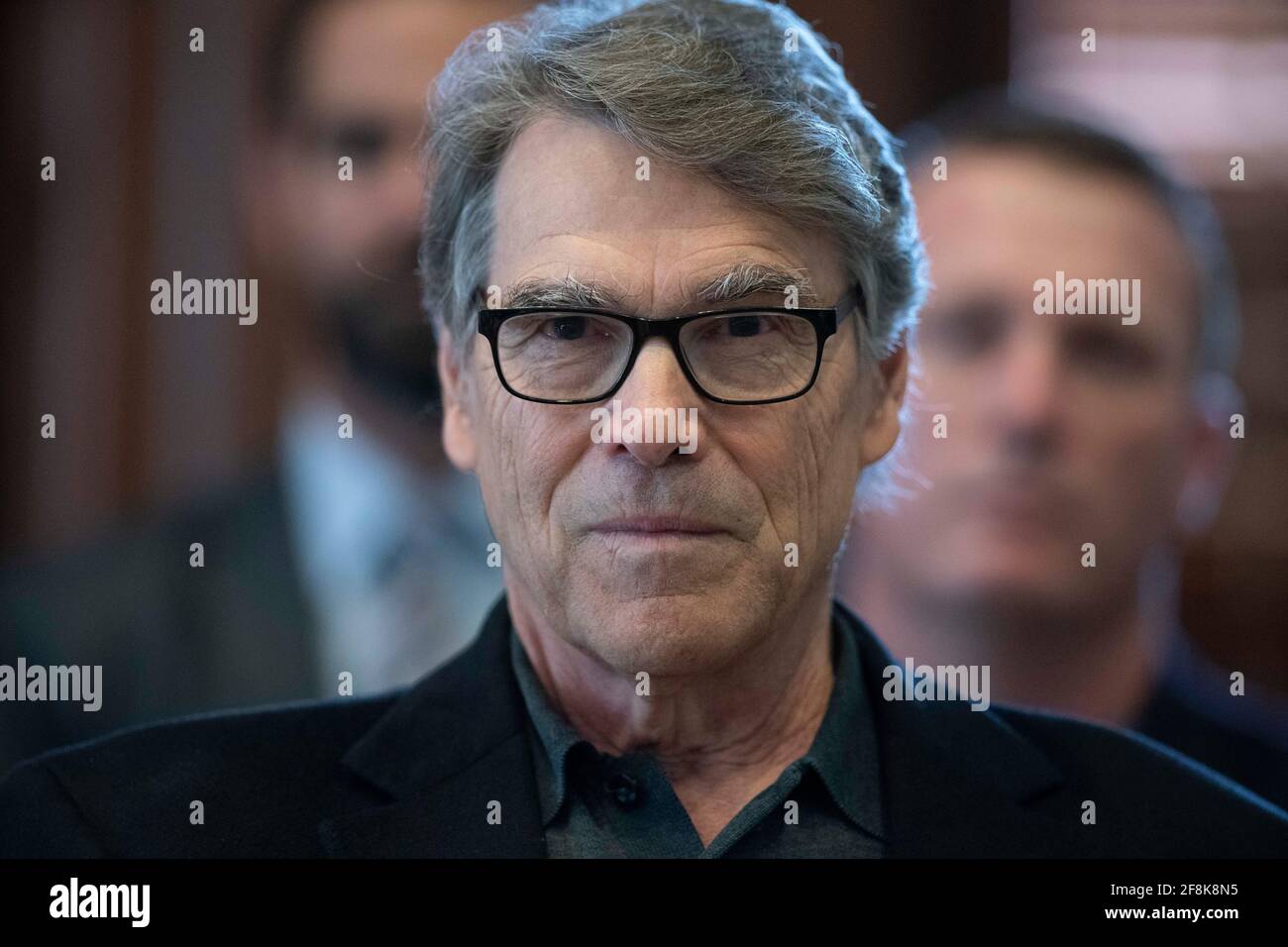 Therapeutic treatment hi-res stock photography and images - Alamy