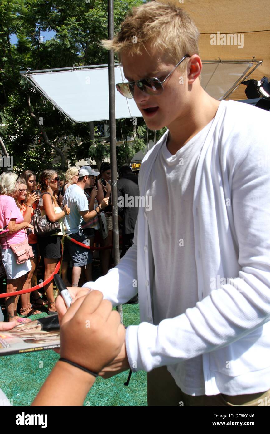 Alexander Ludwig, Amandla Stenberg, Dayo Okeniyi Jack Quaid. Hunger ...