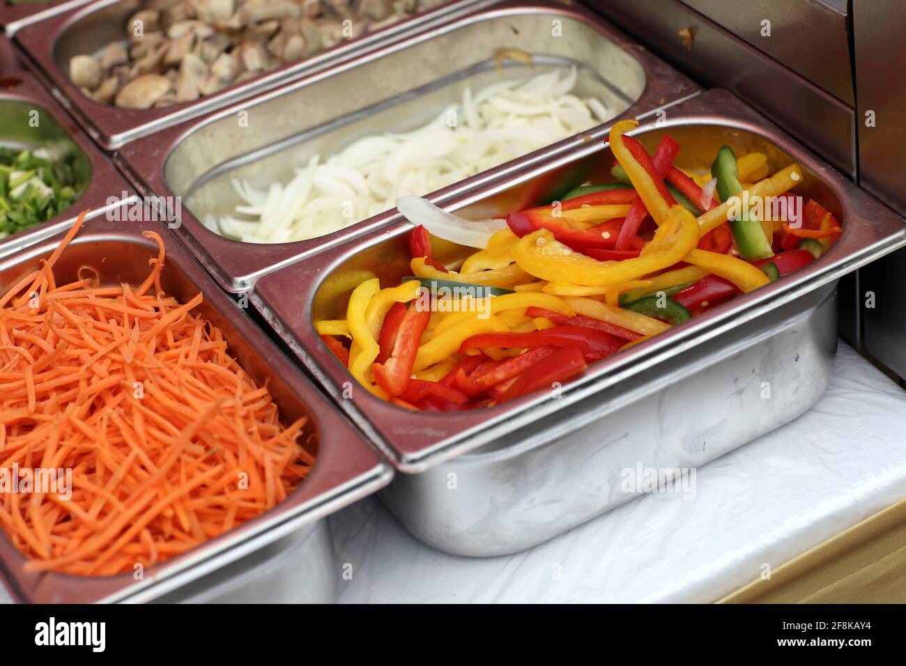 Chopped red onion peppers hi-res stock photography and images - Alamy