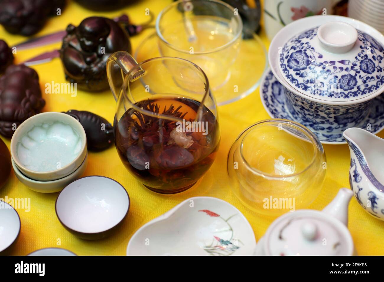 Chinese tea ceremony set on an yellow table Stock Photo - Alamy