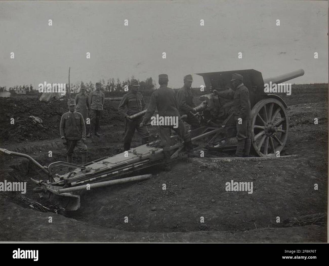 Artillery usage hi-res stock photography and images - Alamy