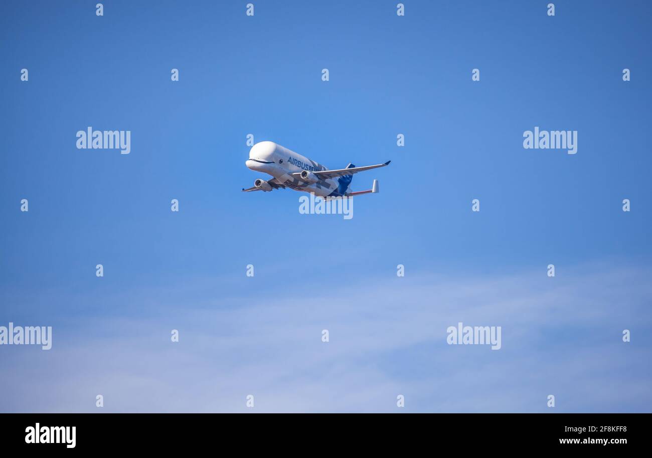 Airbus Beluga A300-600ST Outsize cargo freighter aircraft in test ...