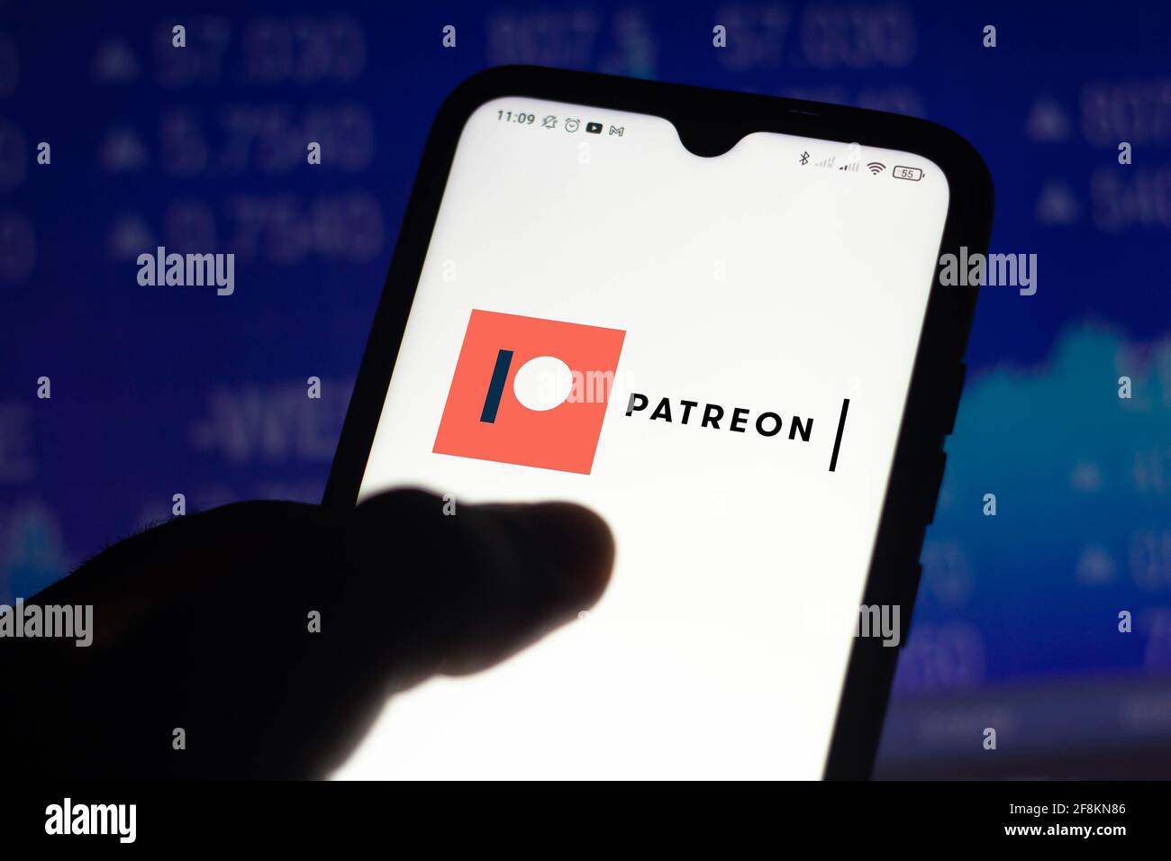Patreon logo hi-res stock photography and images - Alamy