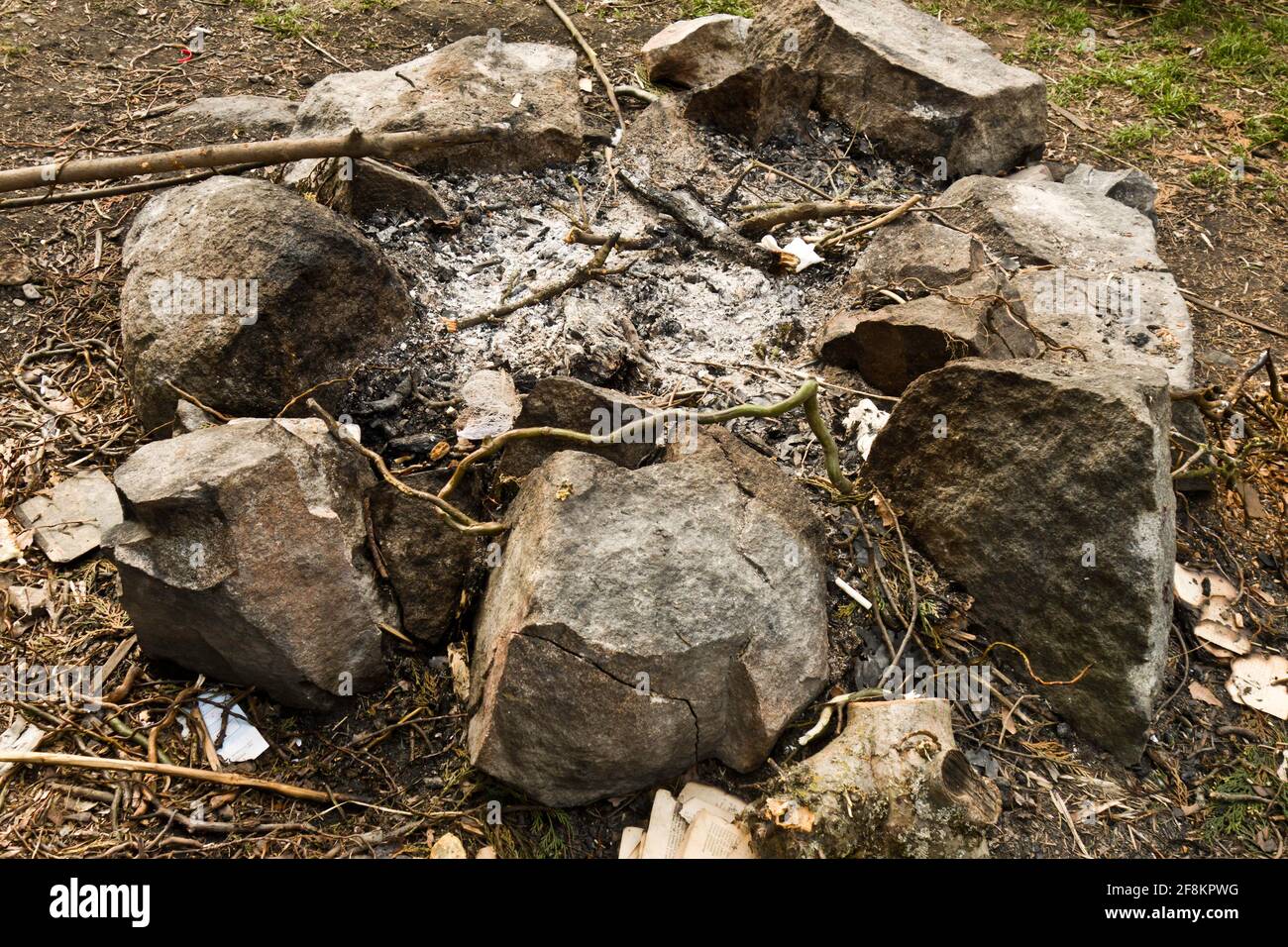 Campfire concept hi-res stock photography and images - Alamy