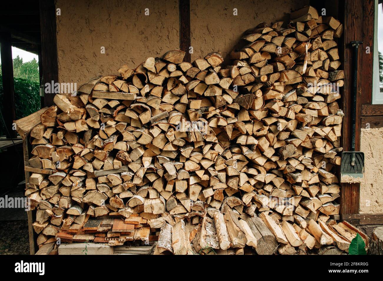 Firewood wood pile stacked triangle hi-res stock photography and images ...
