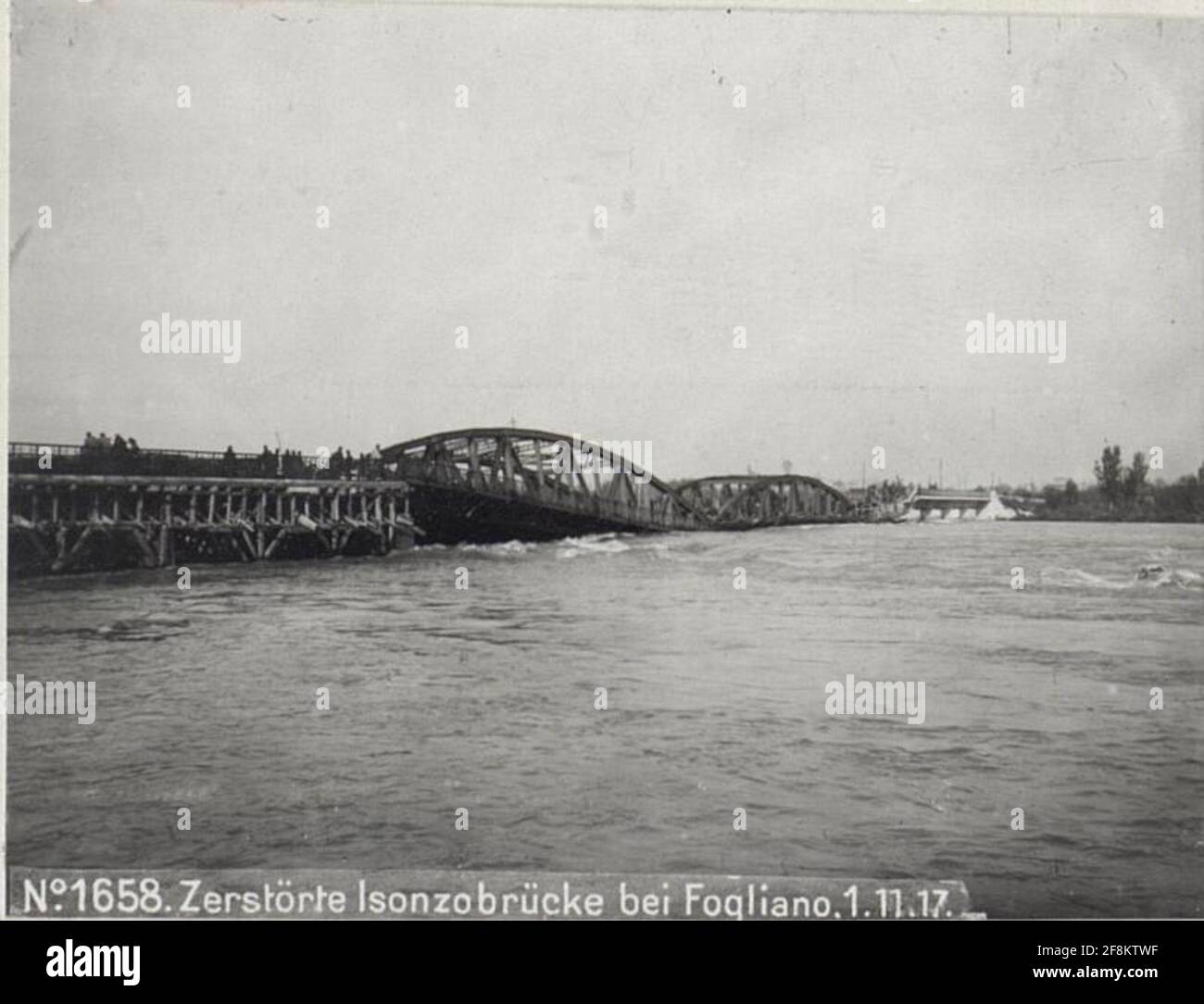 Destroyed Isonzo Bridge at Fogliano.1.11.17 Stock Photo - Alamy