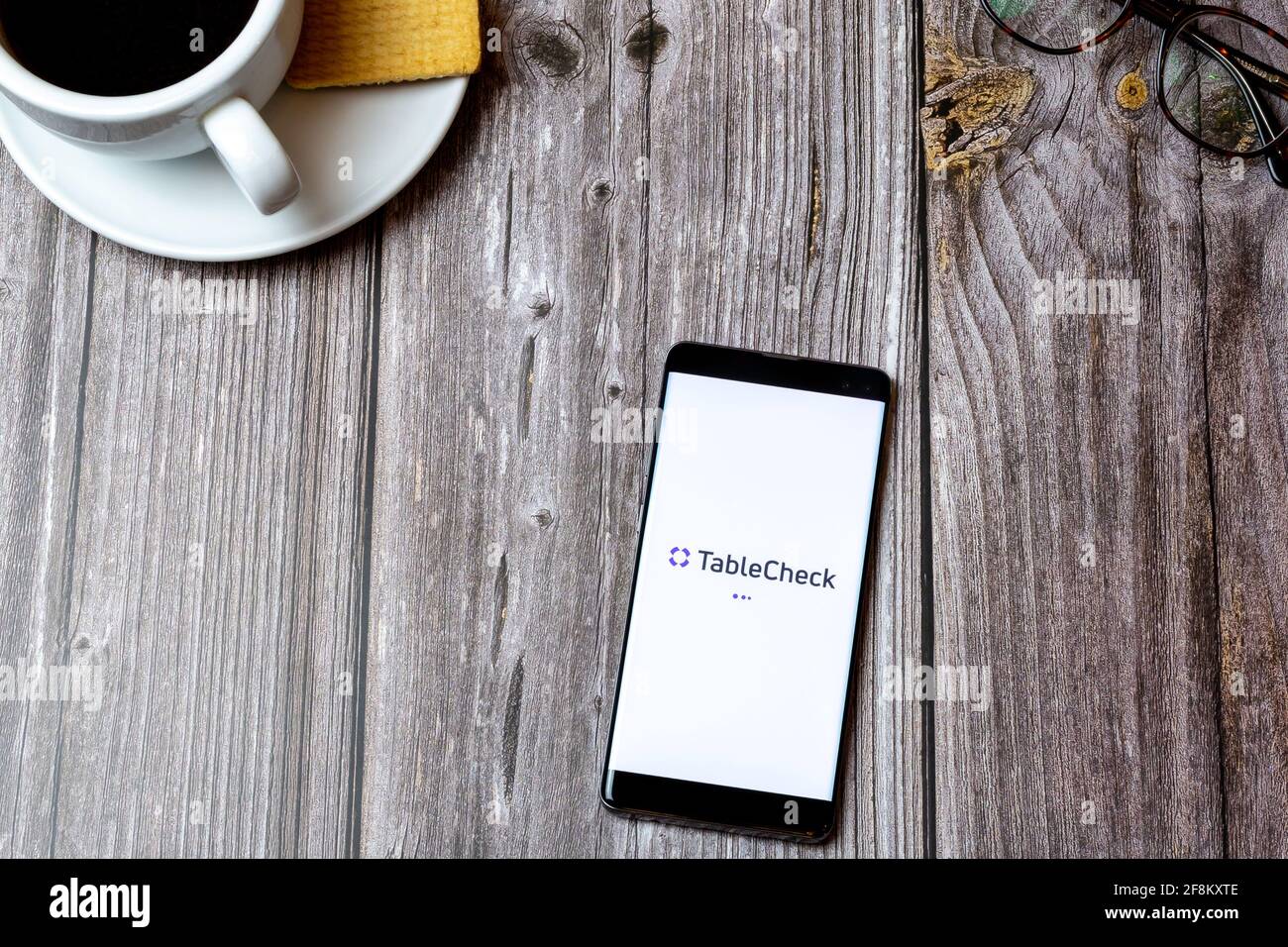 Tablecheck hi-res stock photography and images - Alamy