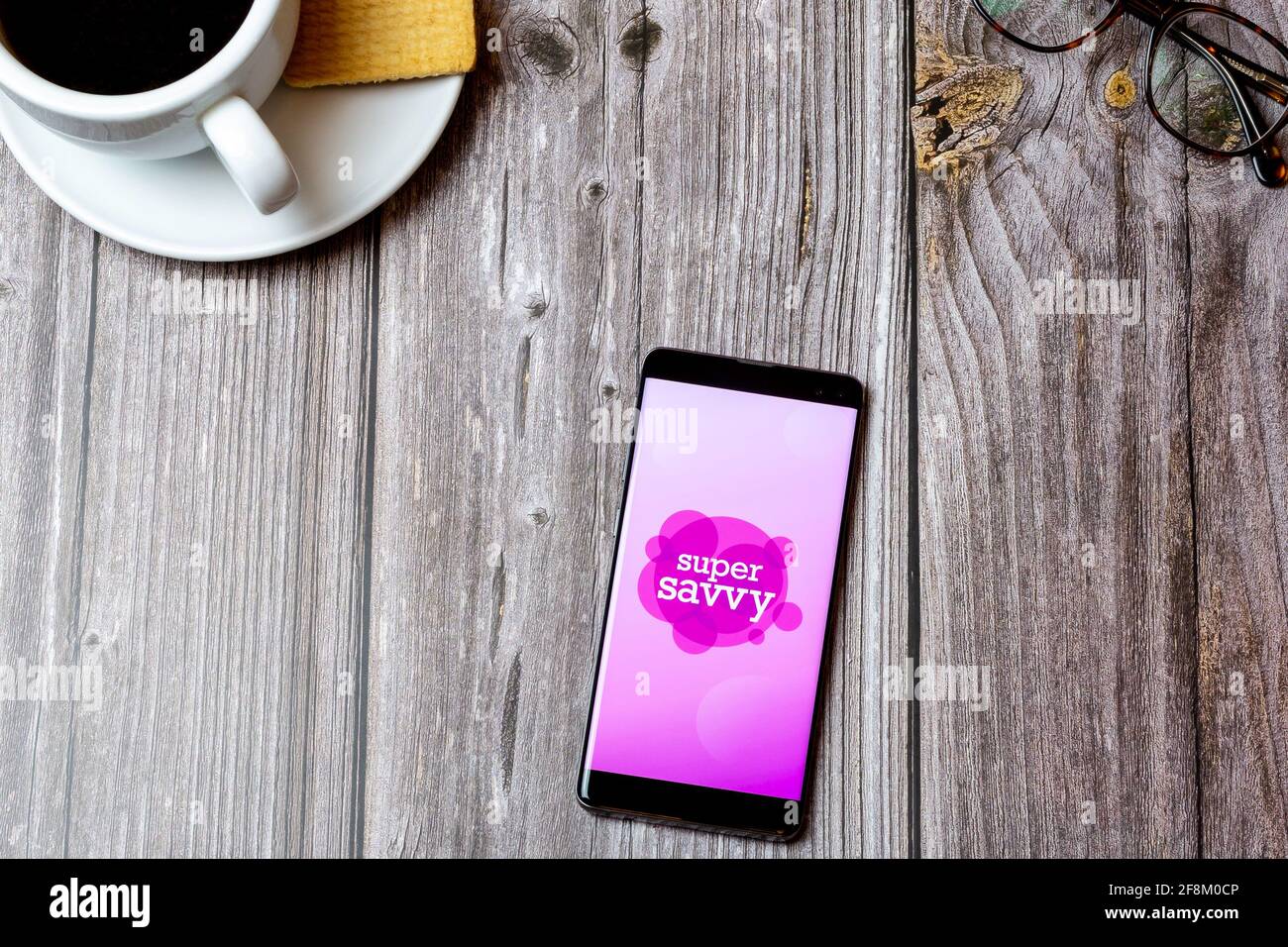 Super savvy phone screen hi-res stock photography and images - Alamy
