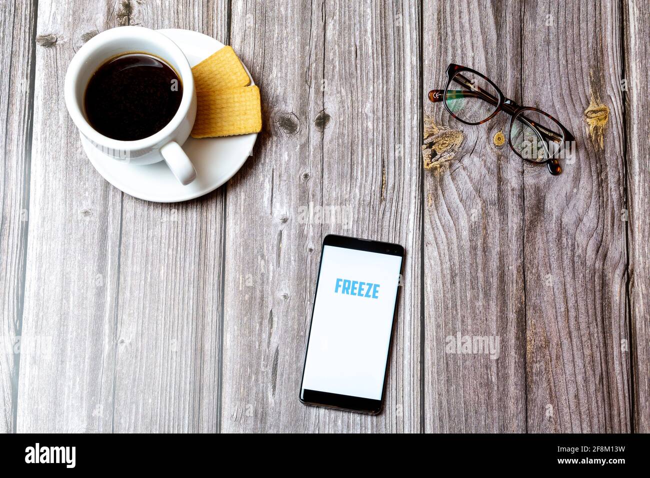 Freeze debt cell app hi-res stock photography and images - Alamy