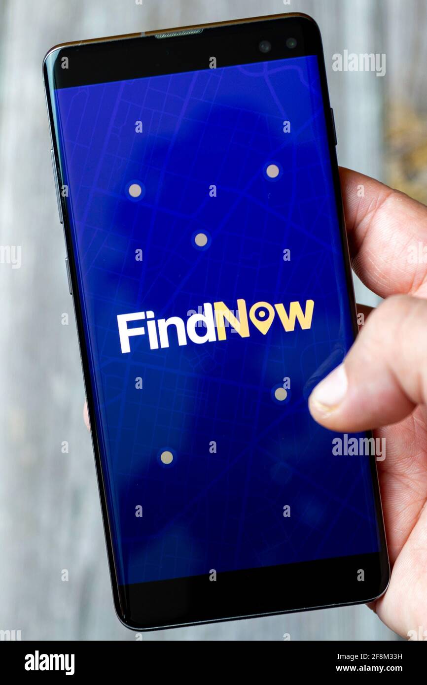 Findnow application hi-res stock photography and images - Alamy