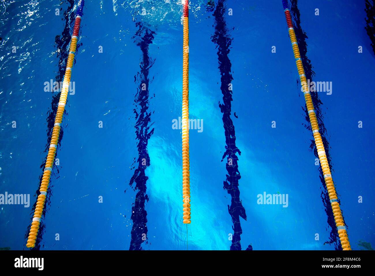 Empty swimming pool dark hi-res stock photography and images - Alamy