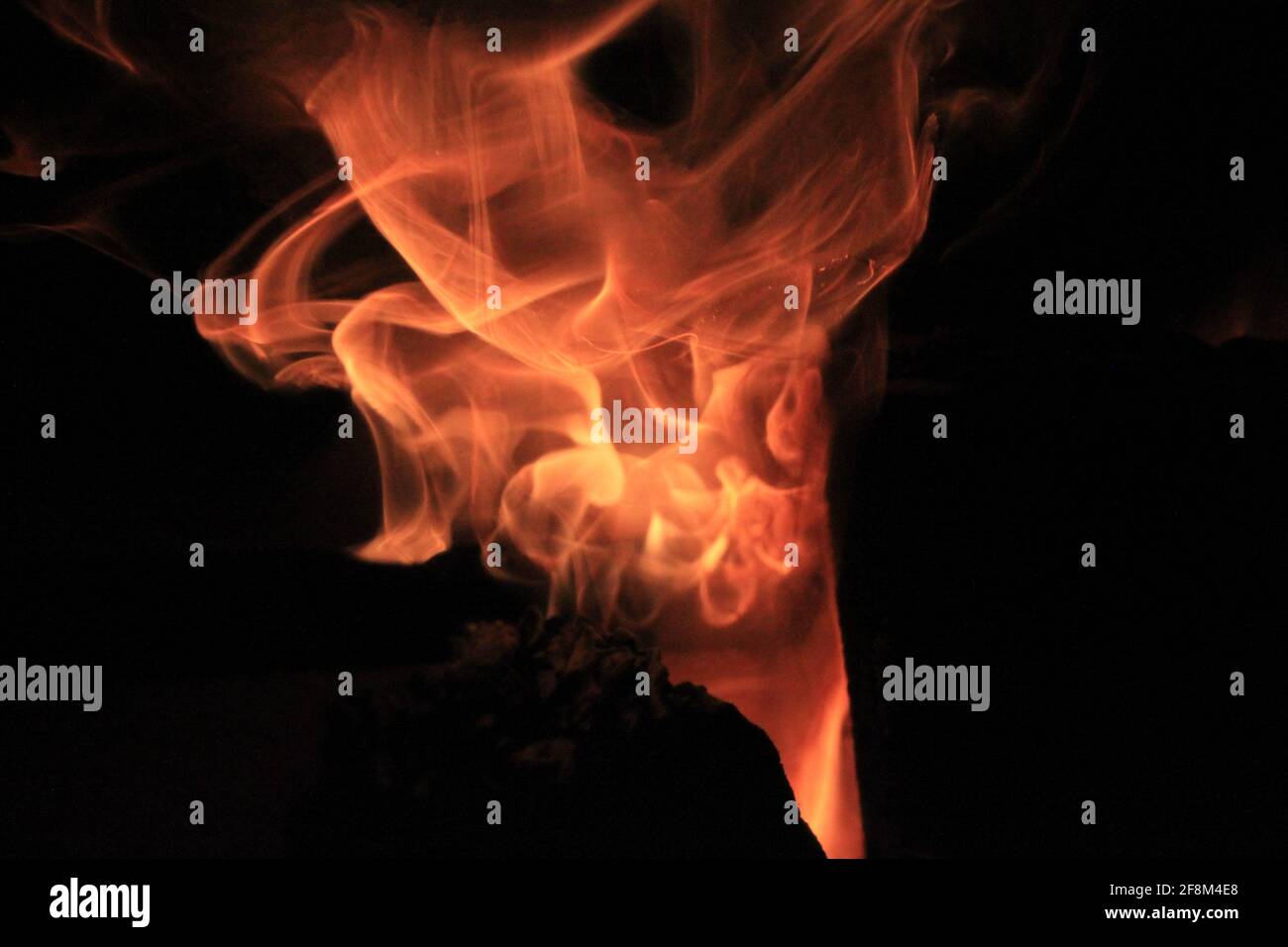 Warm fire hi-res stock photography and images - Alamy