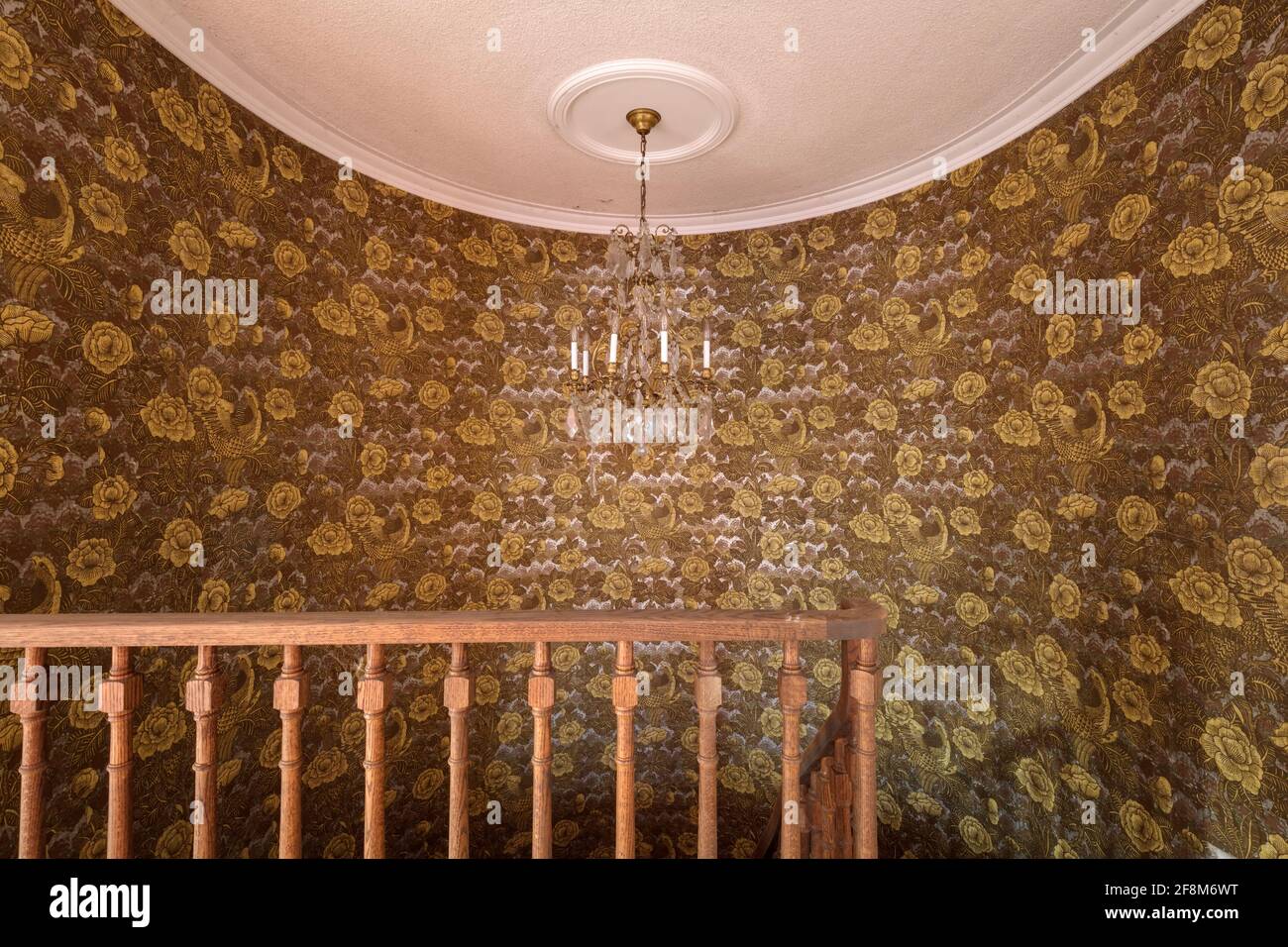 Curved wall hi-res stock photography and images - Alamy
