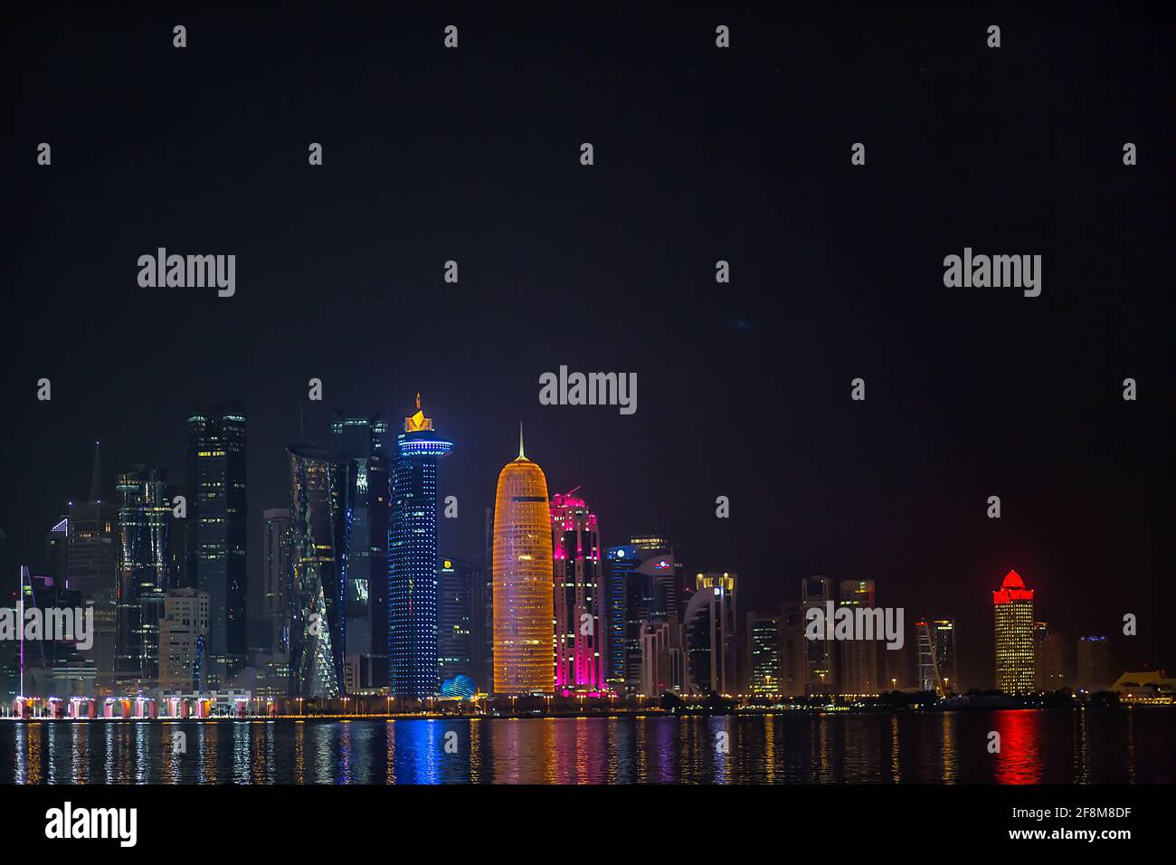 Doha (Qatar) Image of the Doha Corniche at night Stock Photo - Alamy