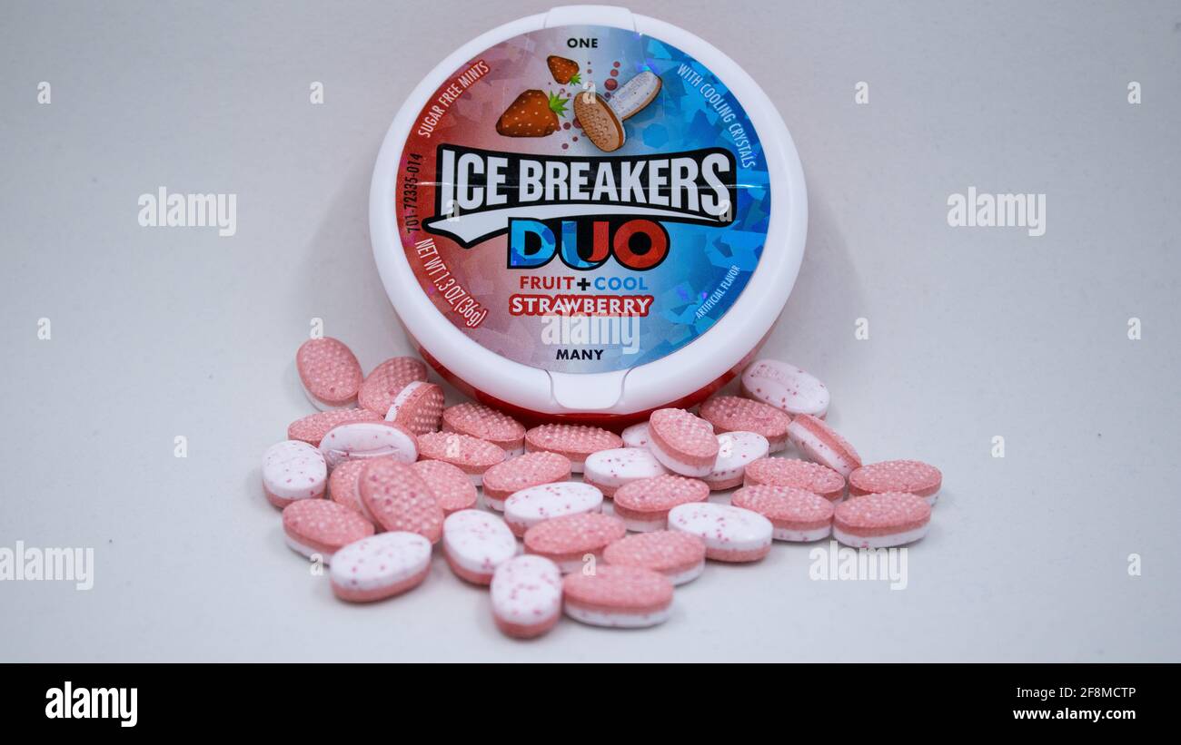 Strawberry Ice Breakers mints layout4 Stock Photo - Alamy