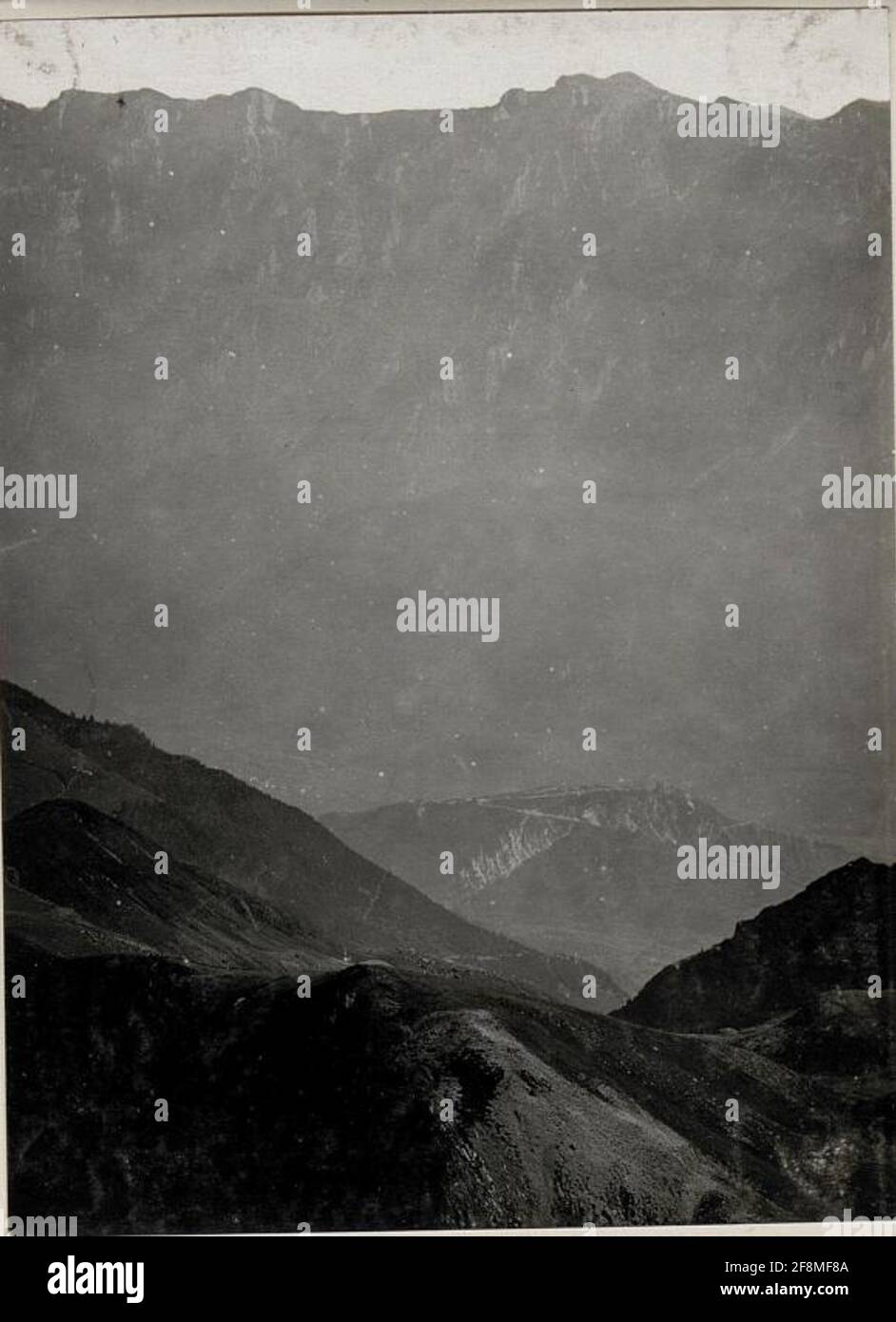 Cima cista hi-res stock photography and images - Alamy