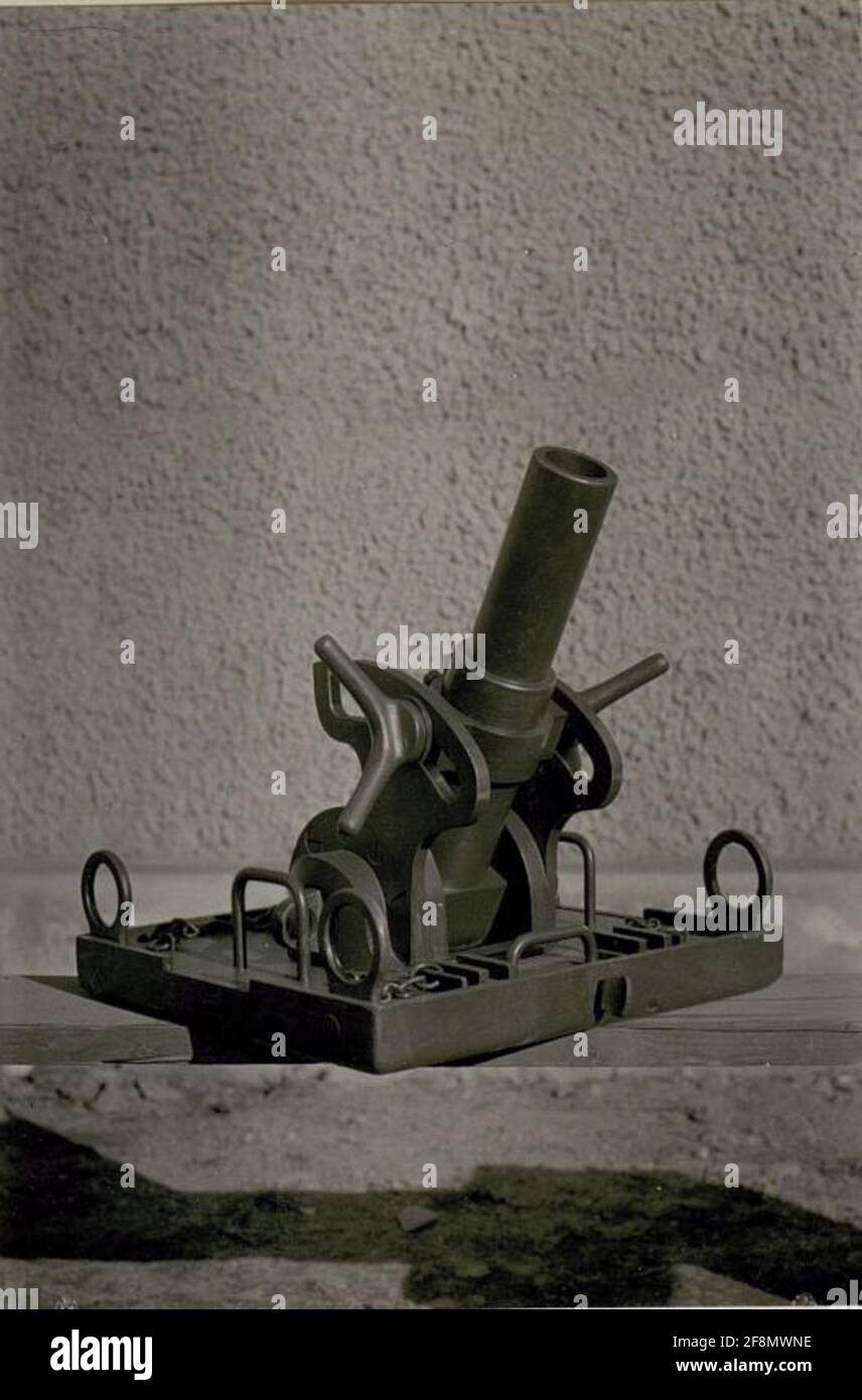 Grenade system hi-res stock photography and images - Alamy