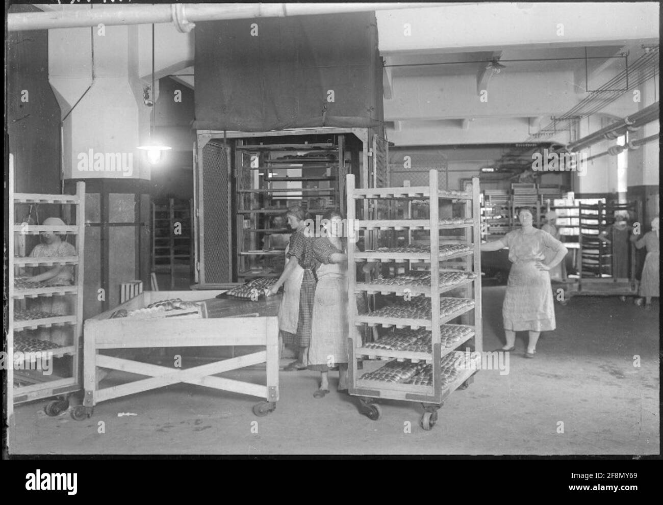 Anchor bread factory hi-res stock photography and images - Alamy