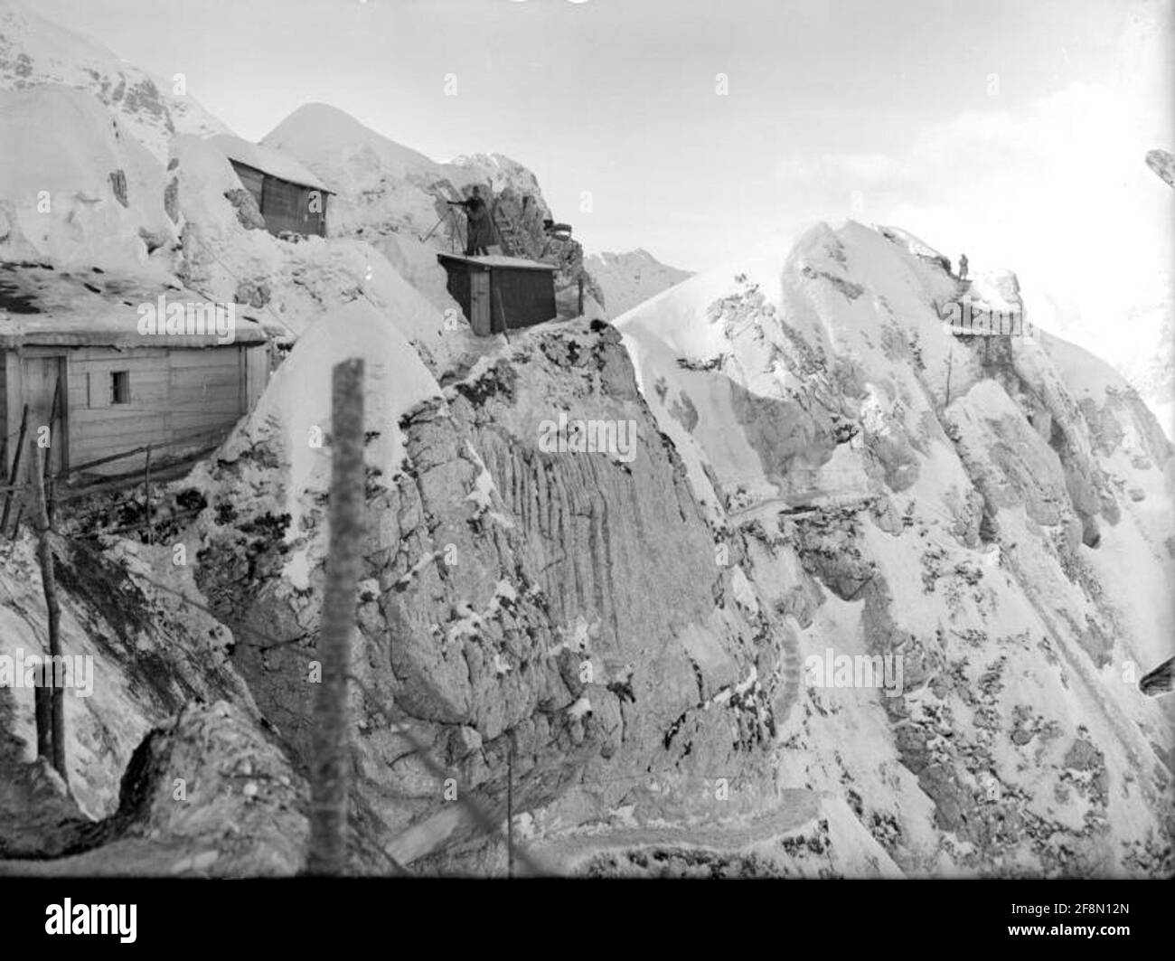 Machine-gun position of Landwehrinfanterieregiment 27 on Veliki Lemez ...